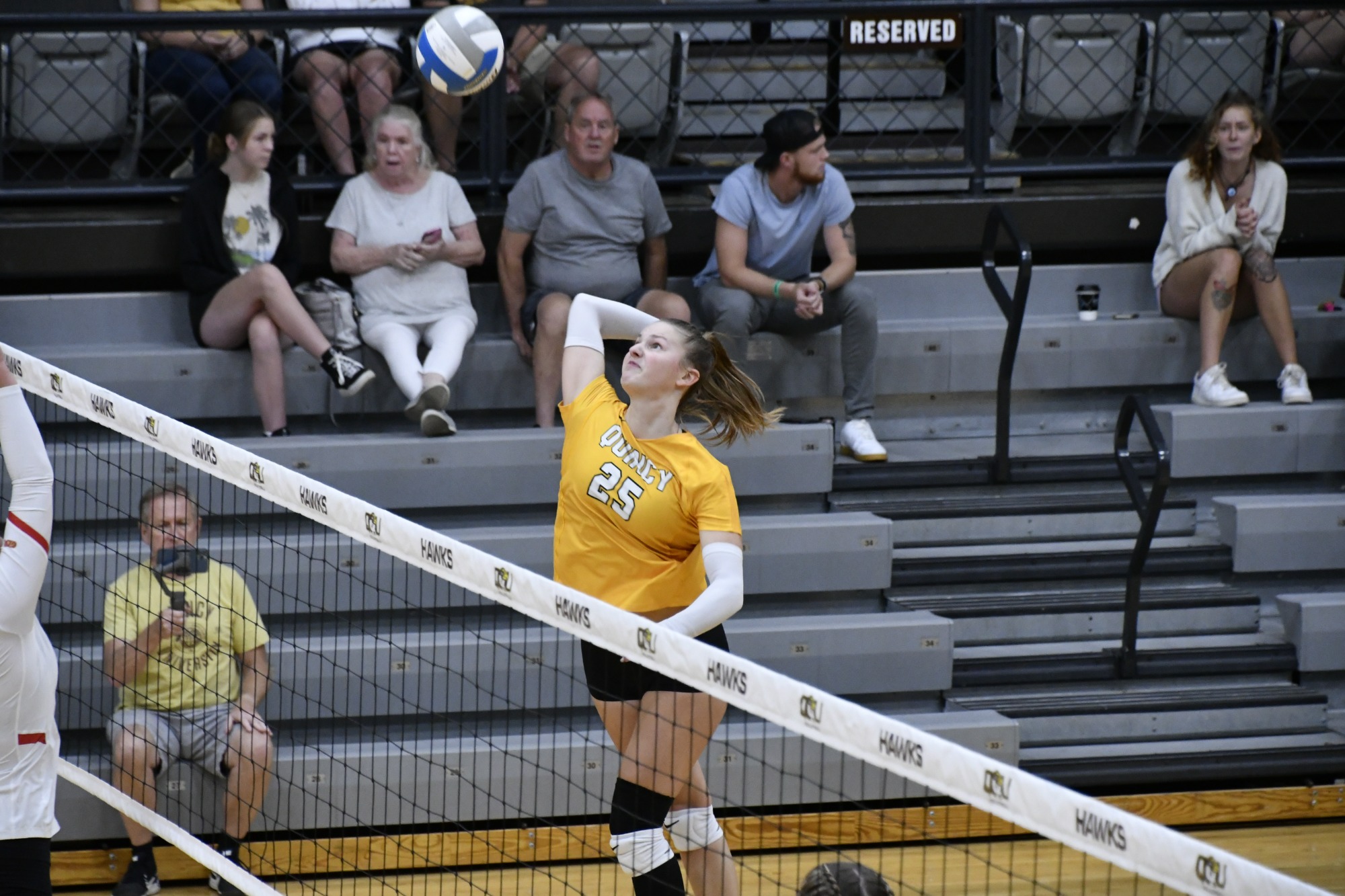 Women's Volleyball Pushes Win Streak to 12 - Quincy University Athletics