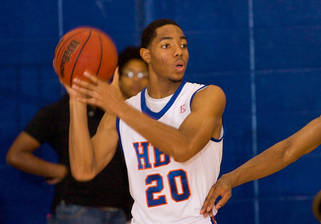 T.J. Berry - Men's Basketball - Houston Christian University Athletics