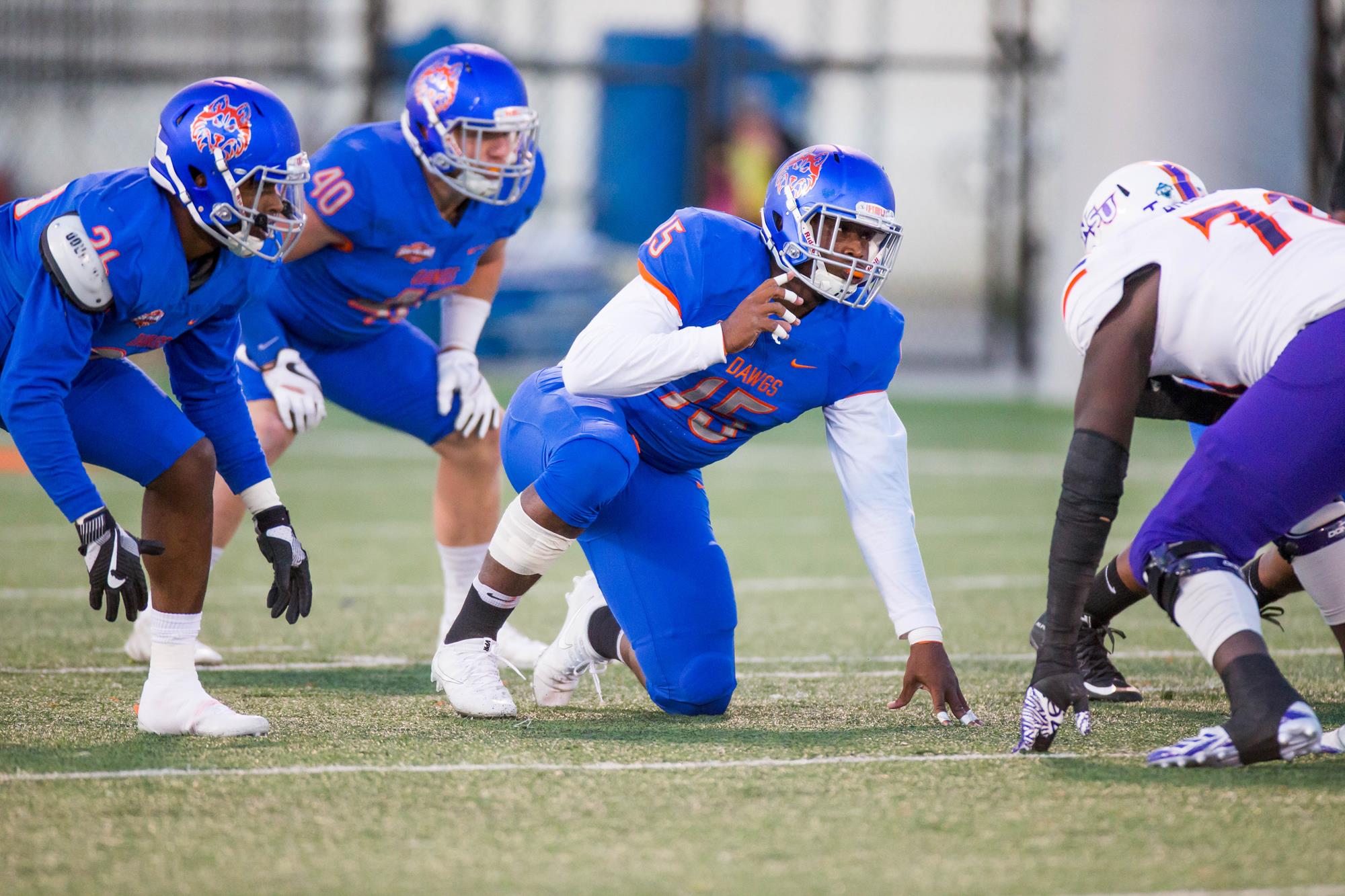 Quentin Peeples - Football - Houston Christian University Athletics
