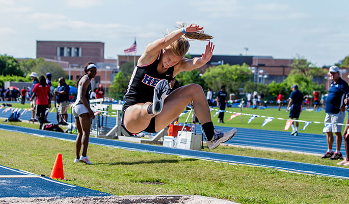 Taylor Thomas - Track and Field - Houston Christian University Athletics