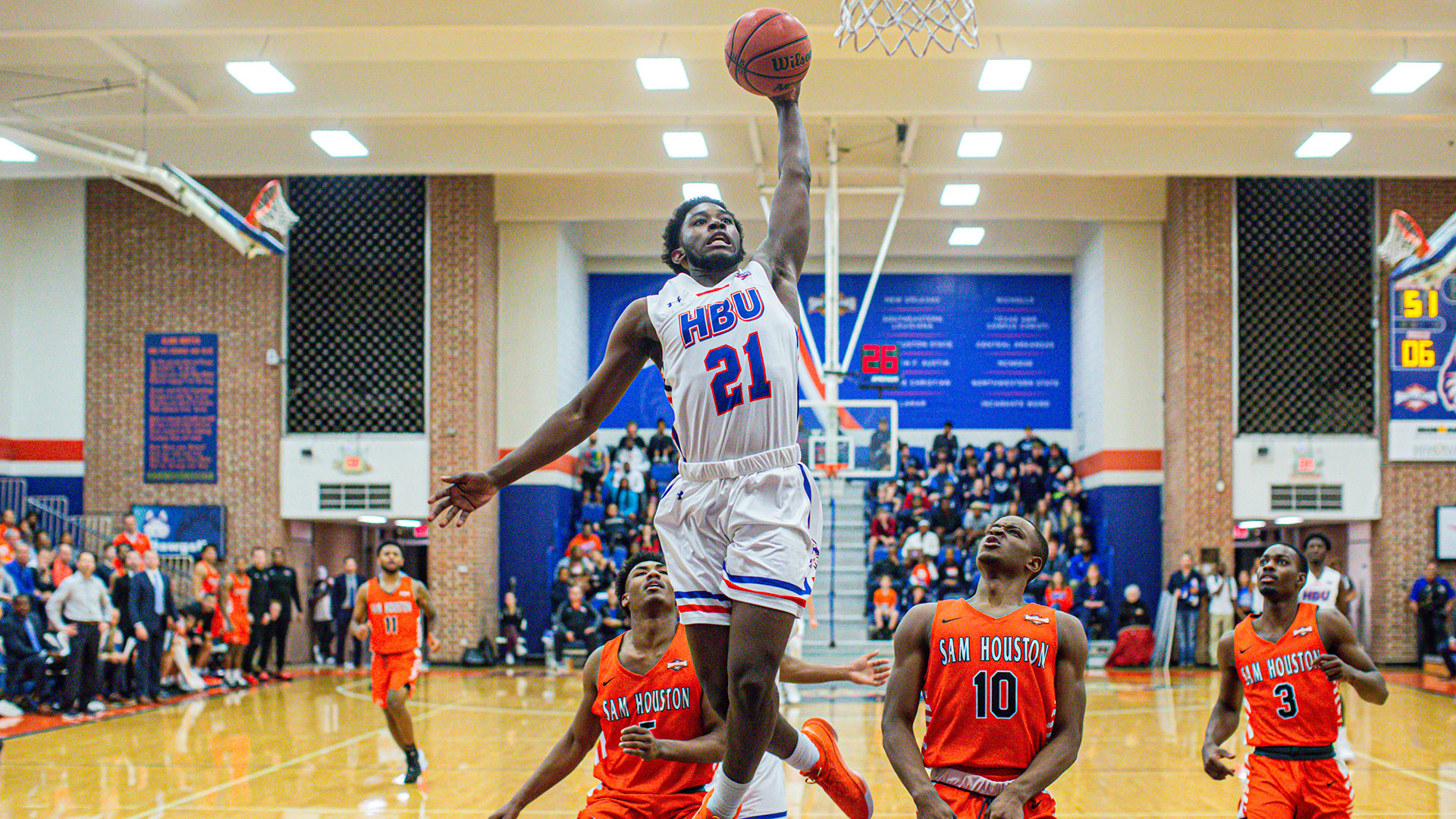 Noah Thomasson - Men's Basketball - Houston Christian University Athletics