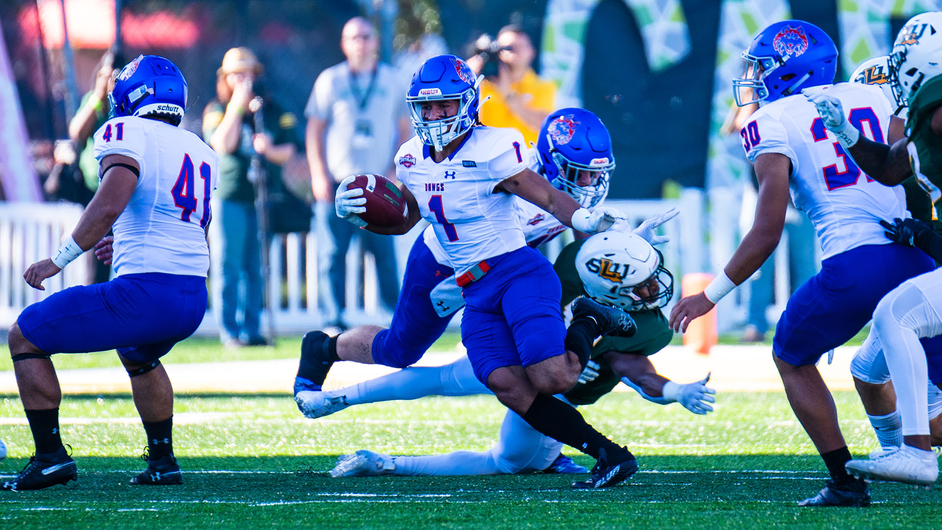 Tyson Thompson - Football - Houston Christian University Athletics