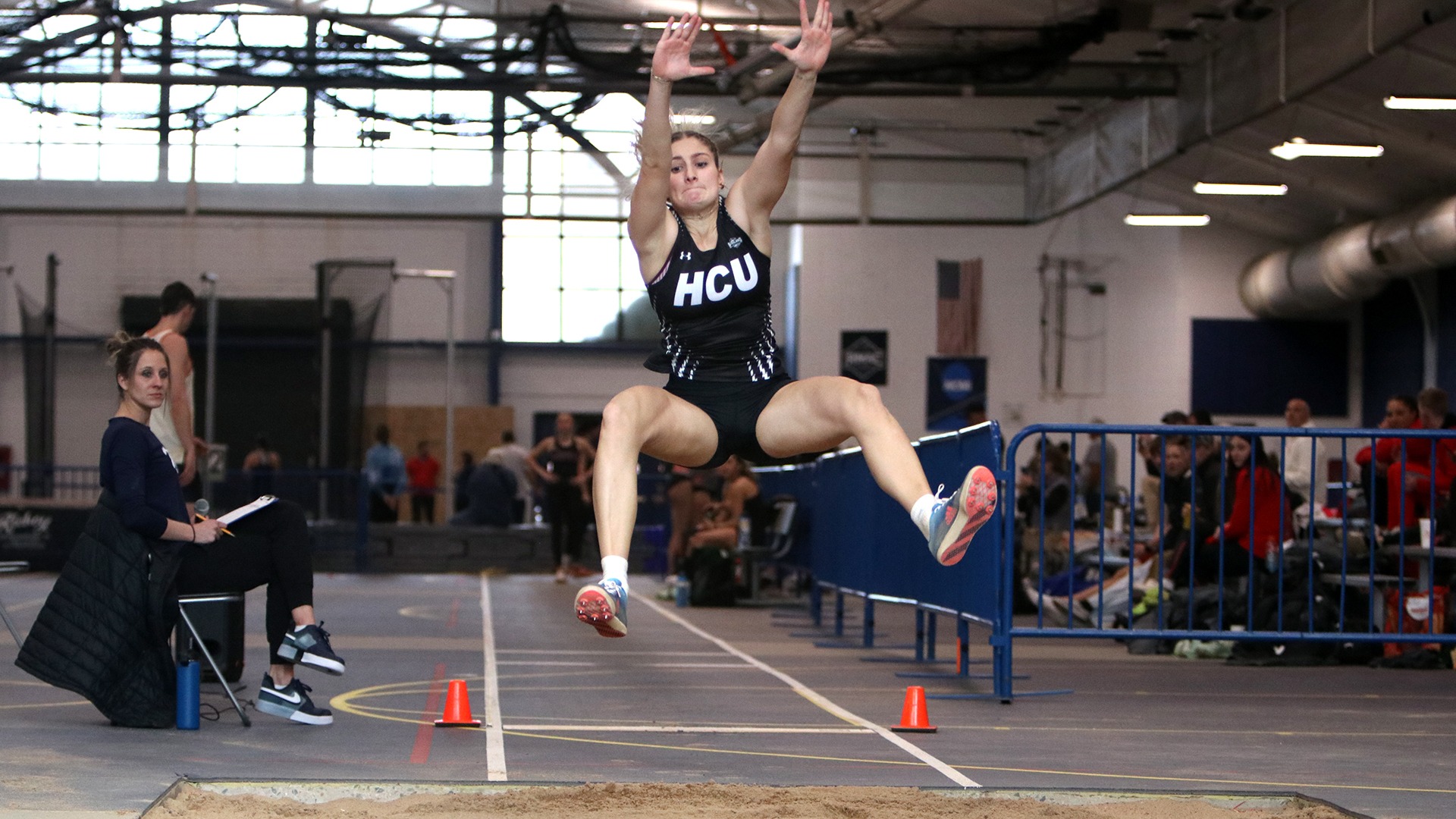 Noa Grochowski - Track and Field - Houston Christian University Athletics