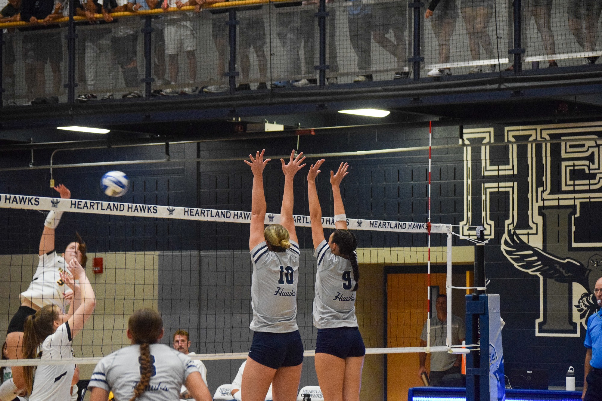 No. 4 Hawks Sweep Lewis & Clark - Heartland Community College Athletics