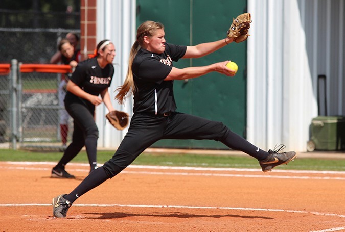 Ariel McDonald - 2016 - Softball - Hendrix College Athletics