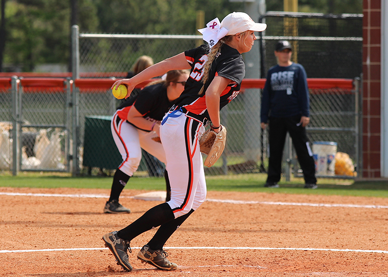 Stephanie Combs - 2019 - Softball - Hendrix College Athletics