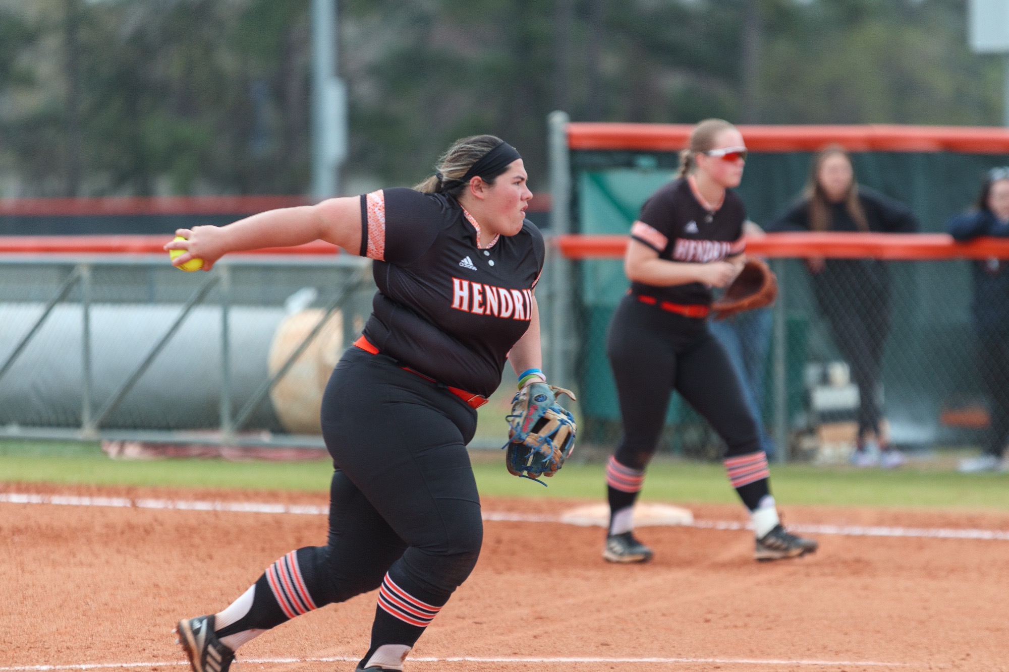 Majors Sweep Warrior Softball - Hendrix College Athletics