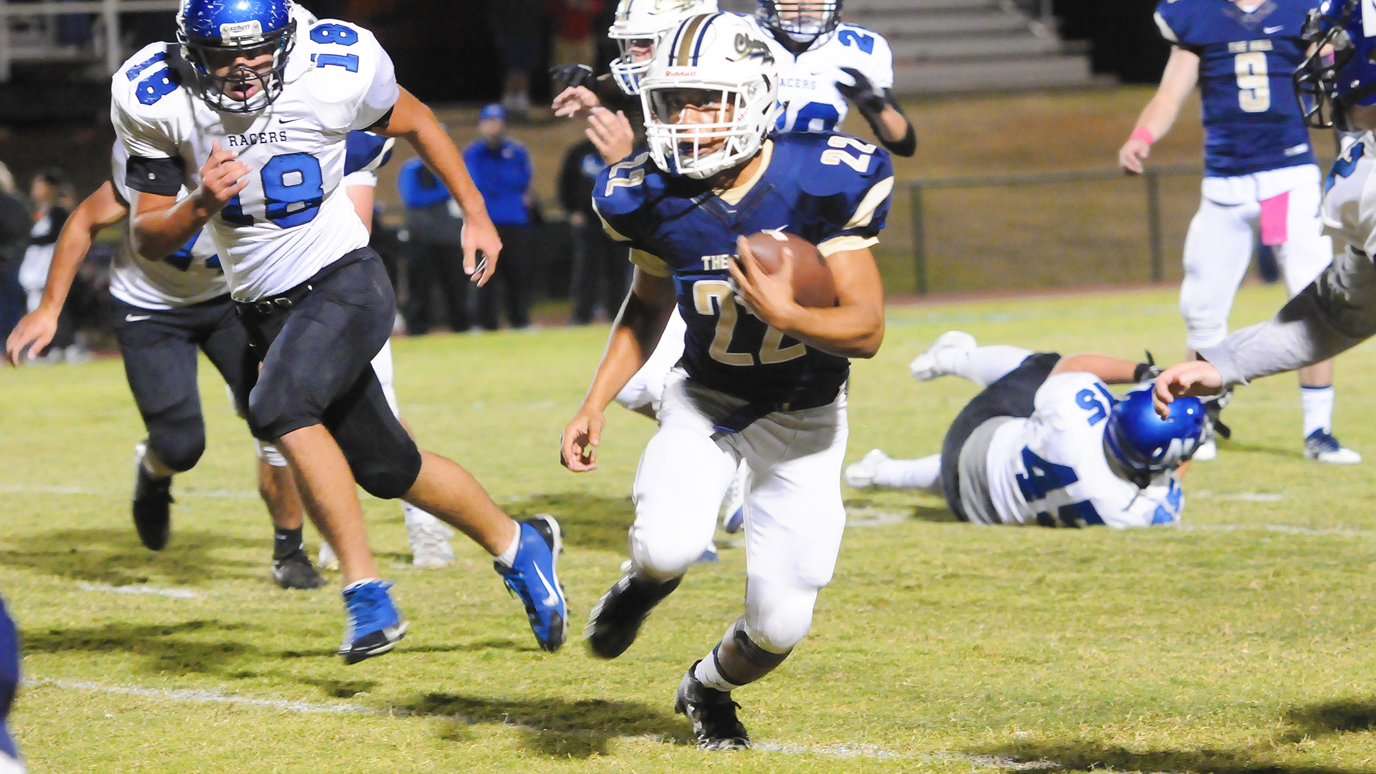 Morgan Dinwiddie - Football - Heritage Hall Athletics