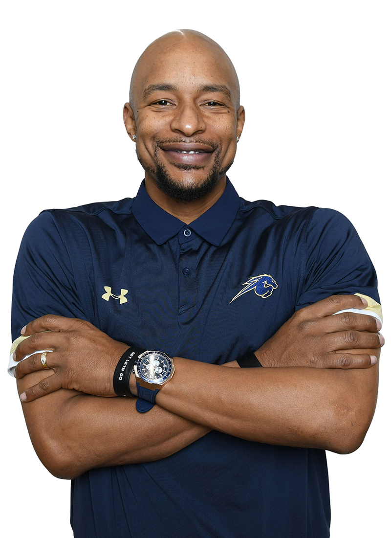Steven Alexander - Men's Basketball Coach - Heritage Hall Athletics