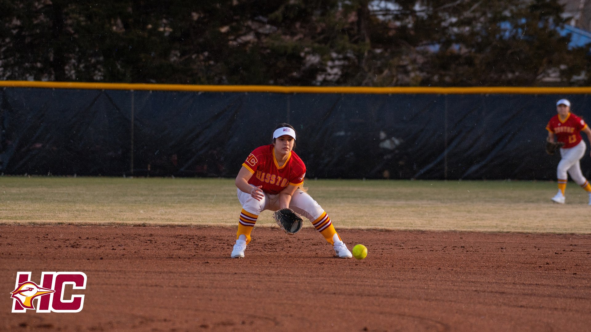 Softball Drops DH to Hutch - Hesston College