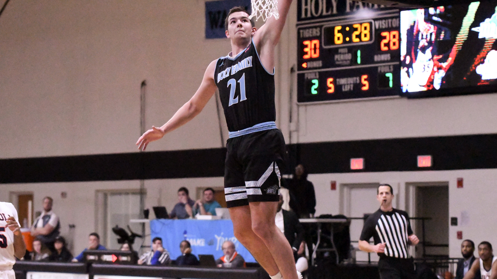 Eric Esposito - Men's Basketball - Holy Family University Athletics