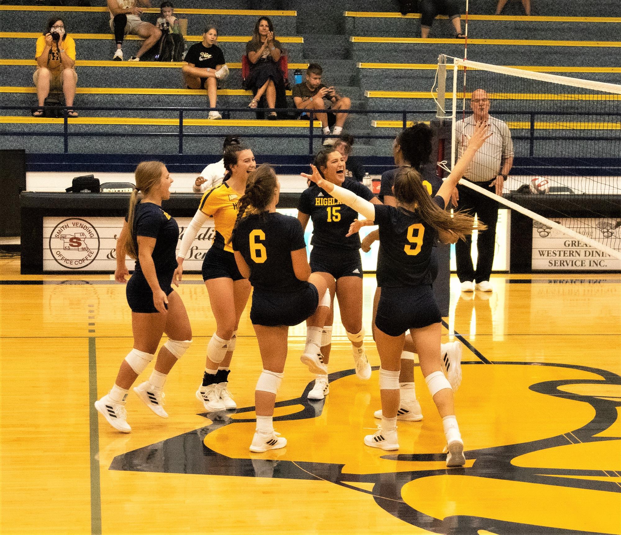 #9 Highland Hosts #1 Cowley Tonight For KJCCC Title - Highland ...