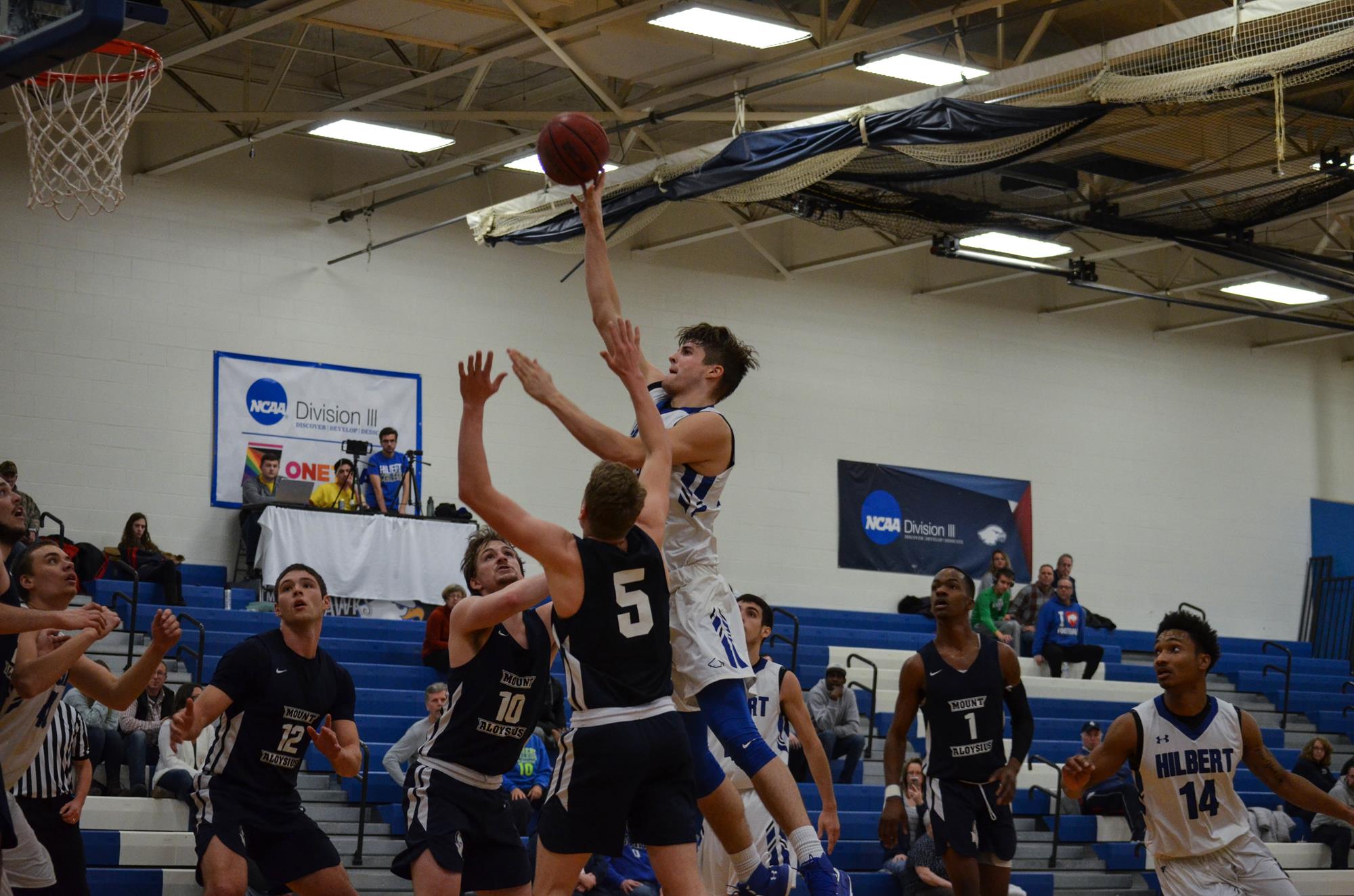 Zac Cowell - Men's Basketball - Hilbert College Athletics