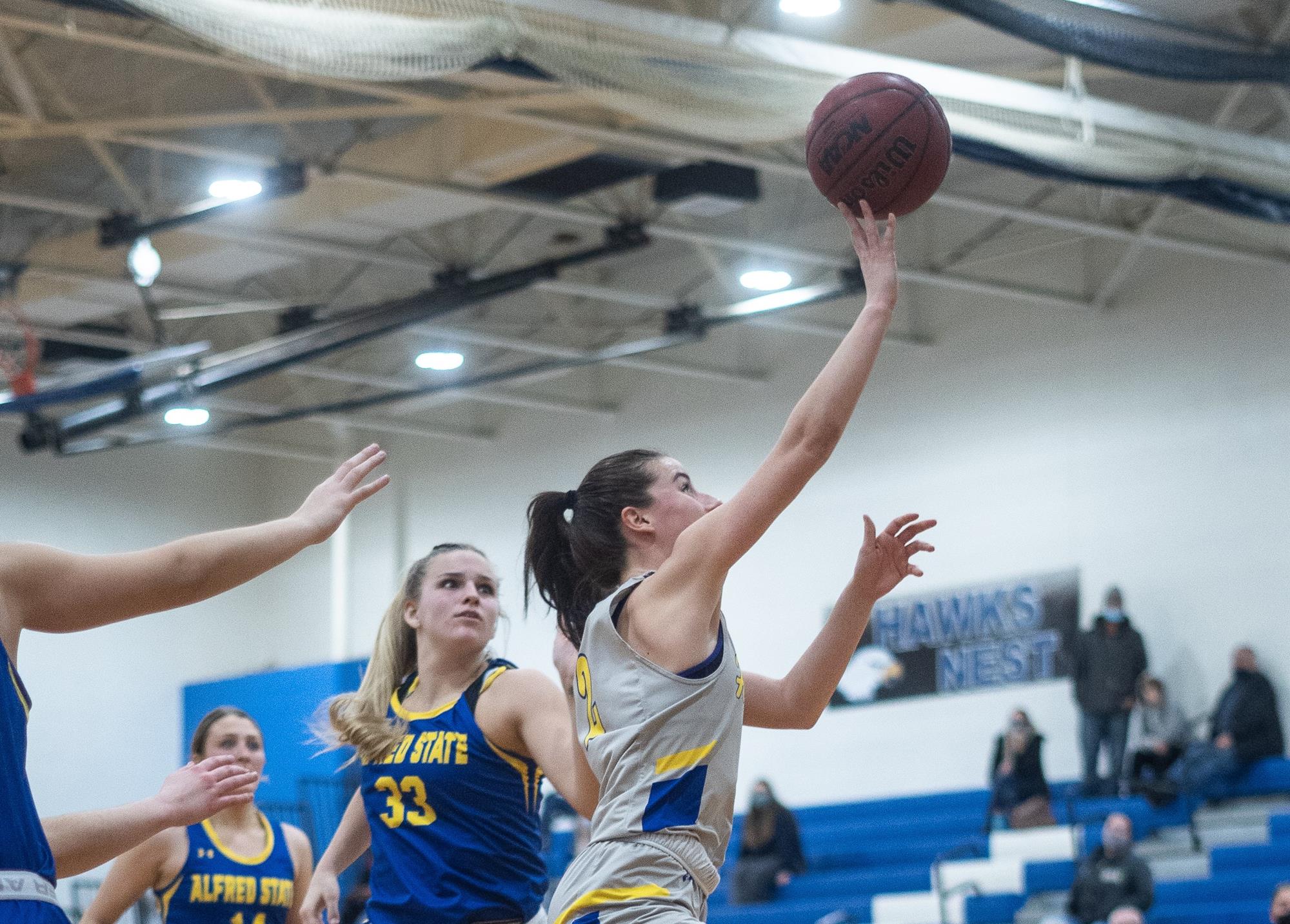 Grace Zabawa - Women's Basketball - Hilbert College Athletics