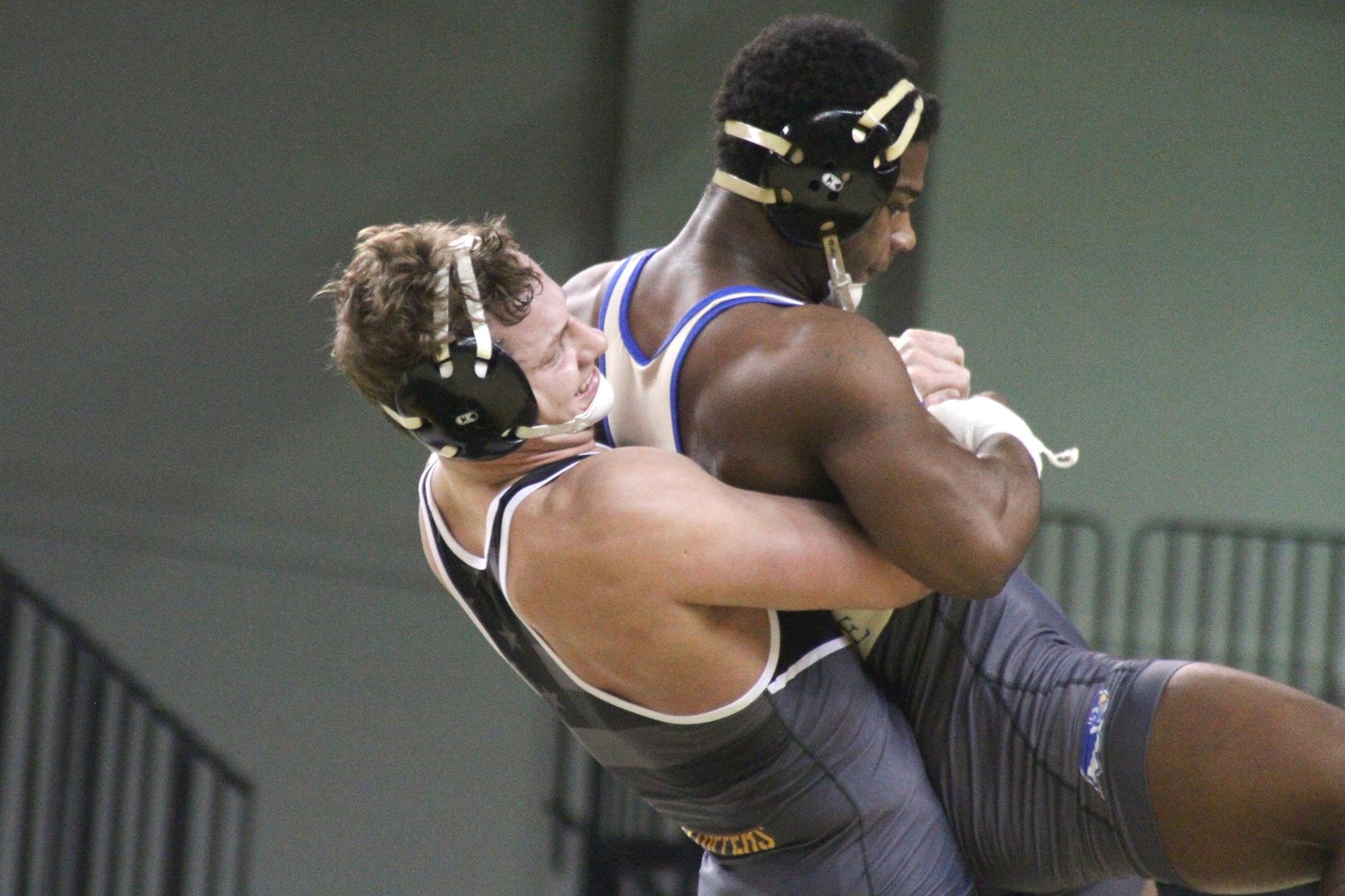 No. 6 WLU Wrestlers Sweep Opening Tri Meet - West Liberty University ...