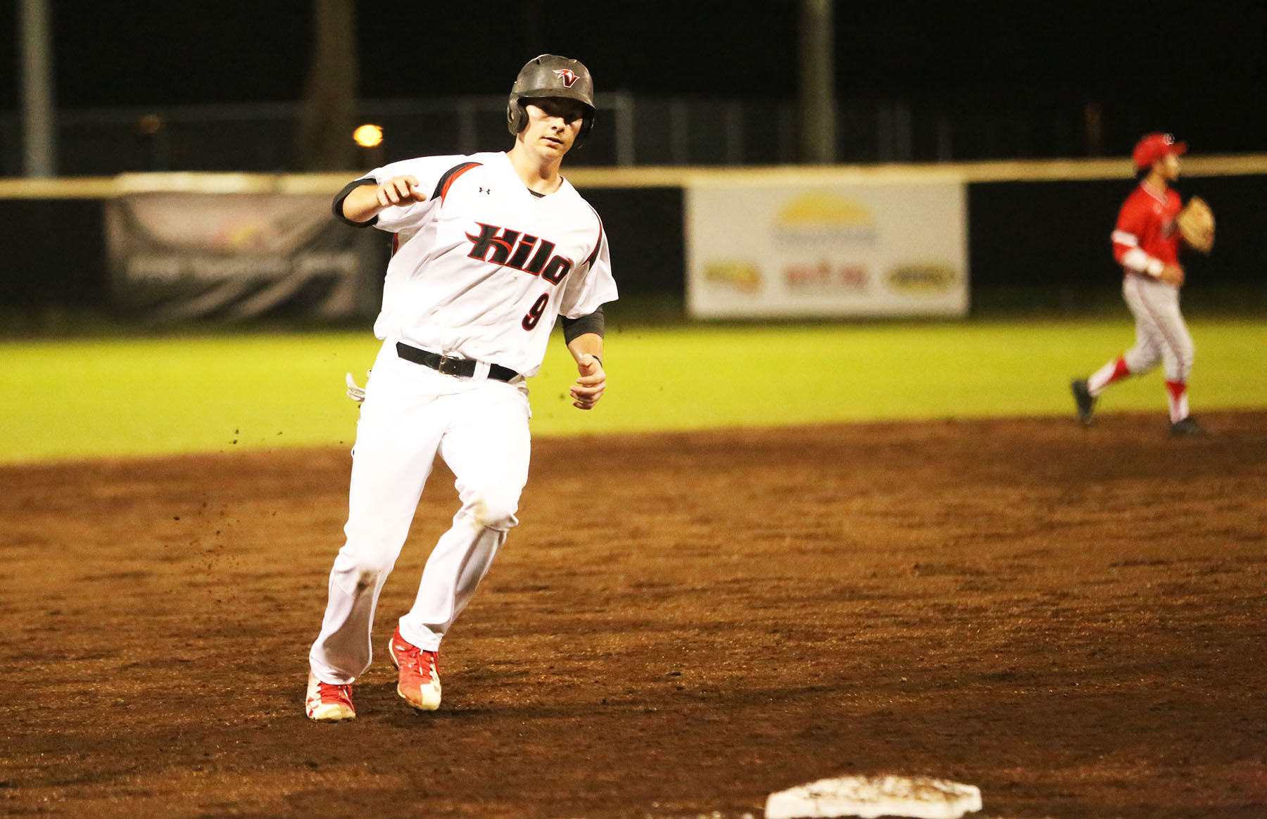 Phillip Steering - Baseball - Hawai'i Hilo Vulcans Athletics