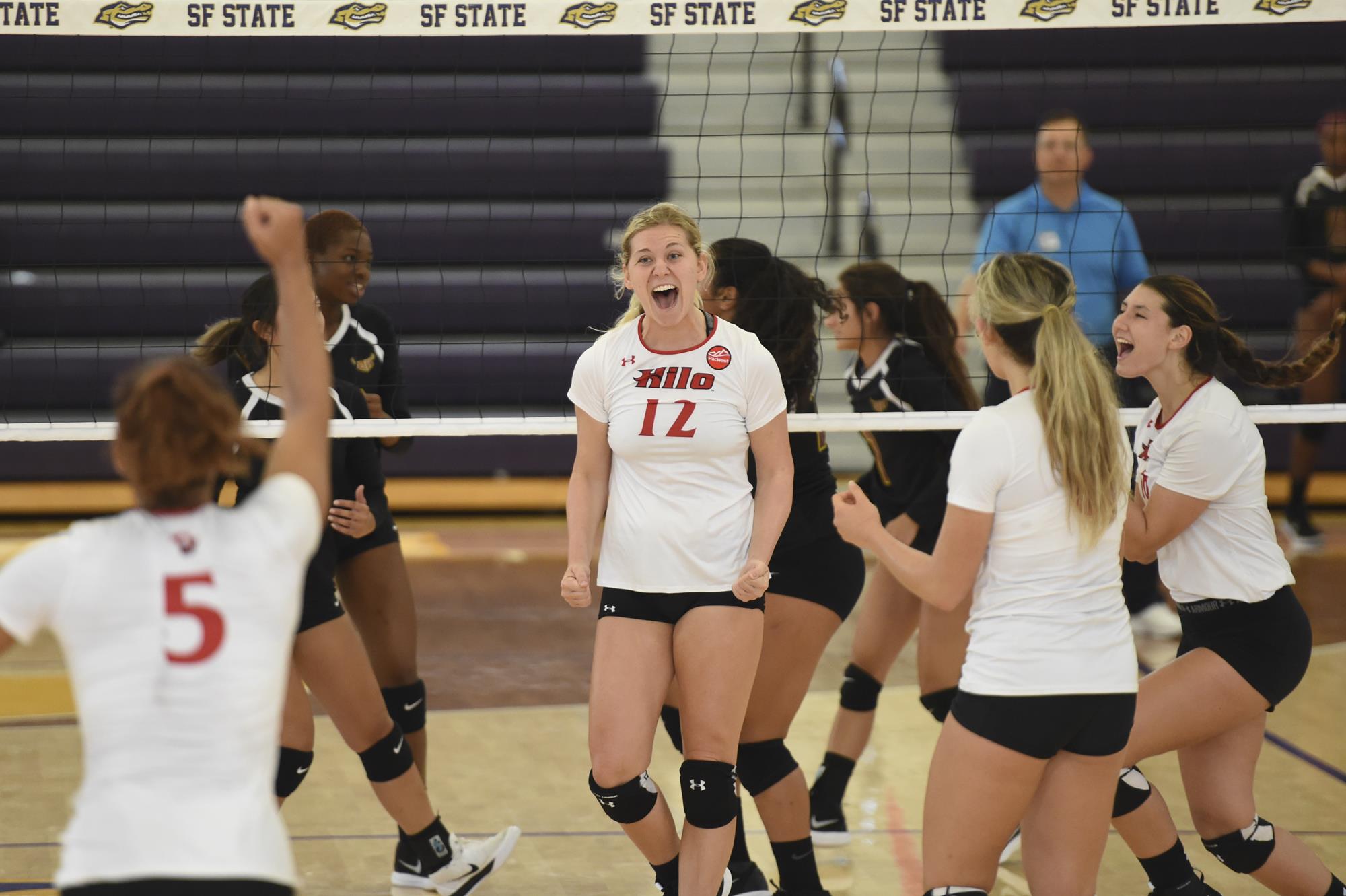 Kiley Davis - Women's Volleyball - Hawai'i Hilo Vulcans Athletics