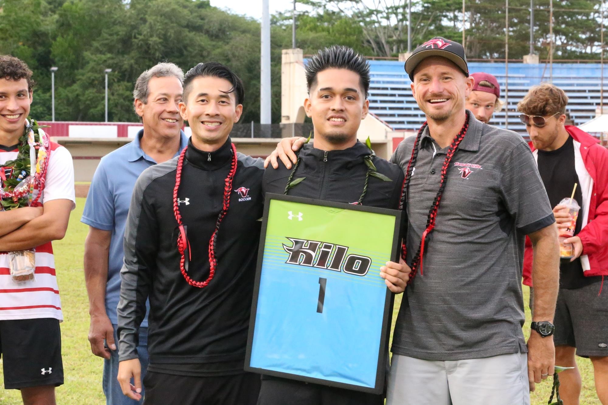 Pepsi Senior Salute: Brandon Baca and Selvin Sandoval - Hawai'i Hilo ...