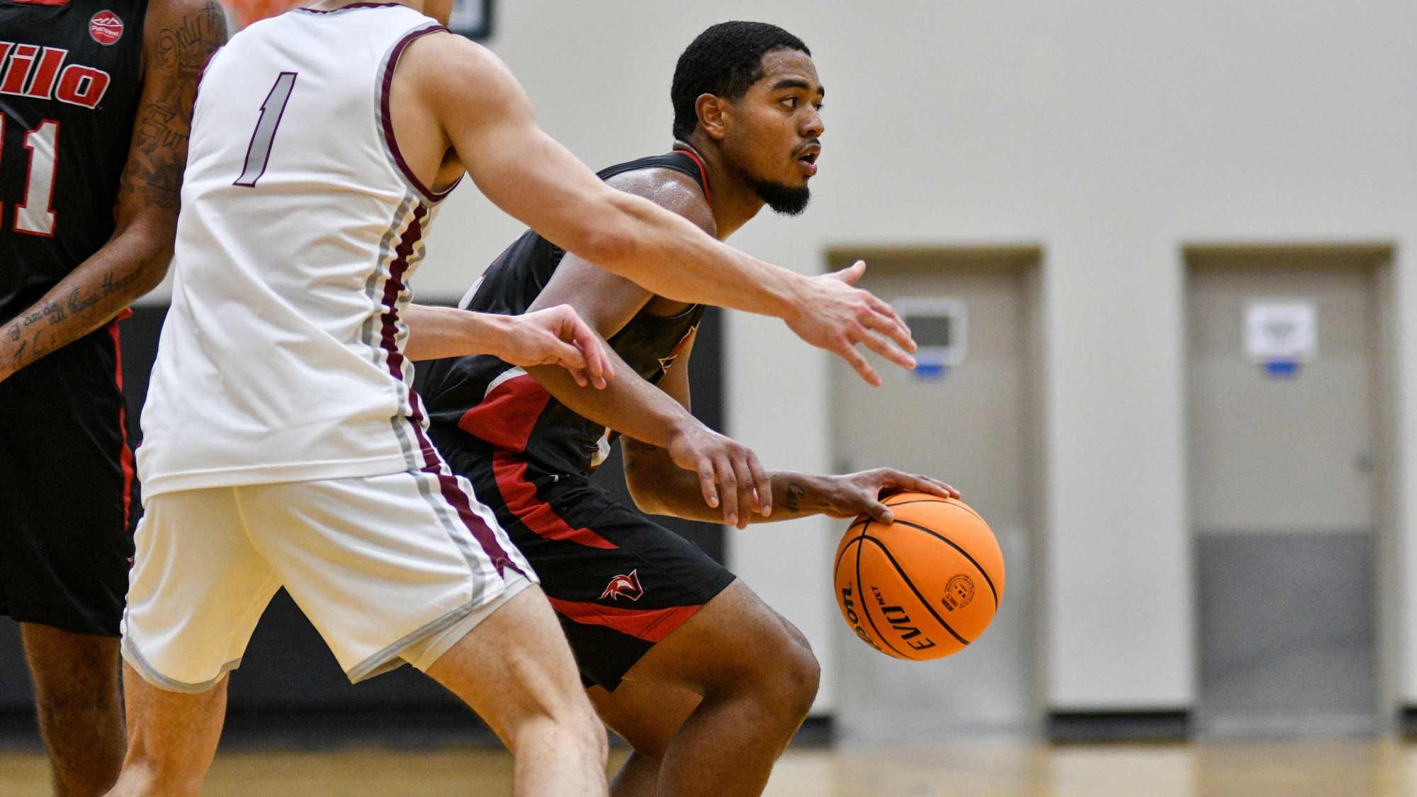 Charles Elzie III - Men's Basketball - Hawai'i Hilo Vulcans Athletics