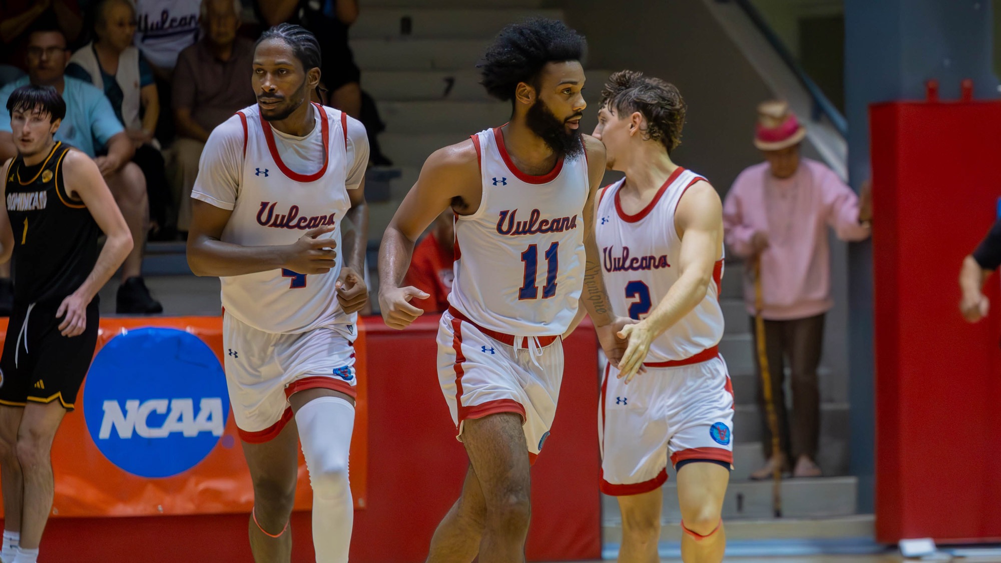 Kalique Mitchell - Men's Basketball - Hawai'i Hilo Vulcans Athletics