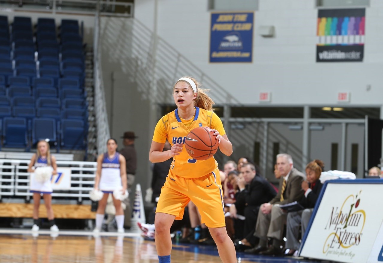 Stephania Oramas - Women's Basketball - Hofstra University Athletics