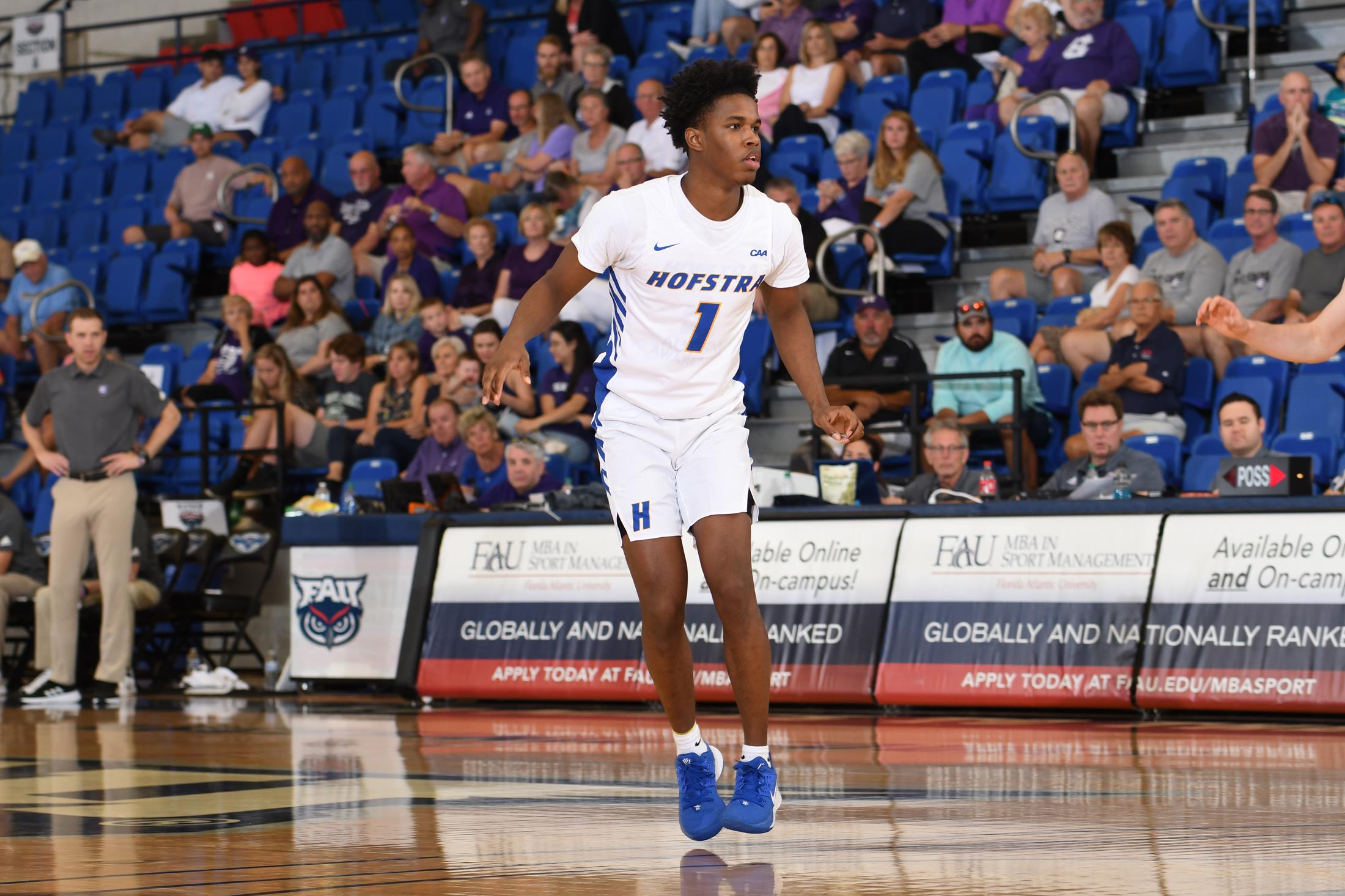 Caleb Burgess - Men's Basketball - Hofstra University Athletics