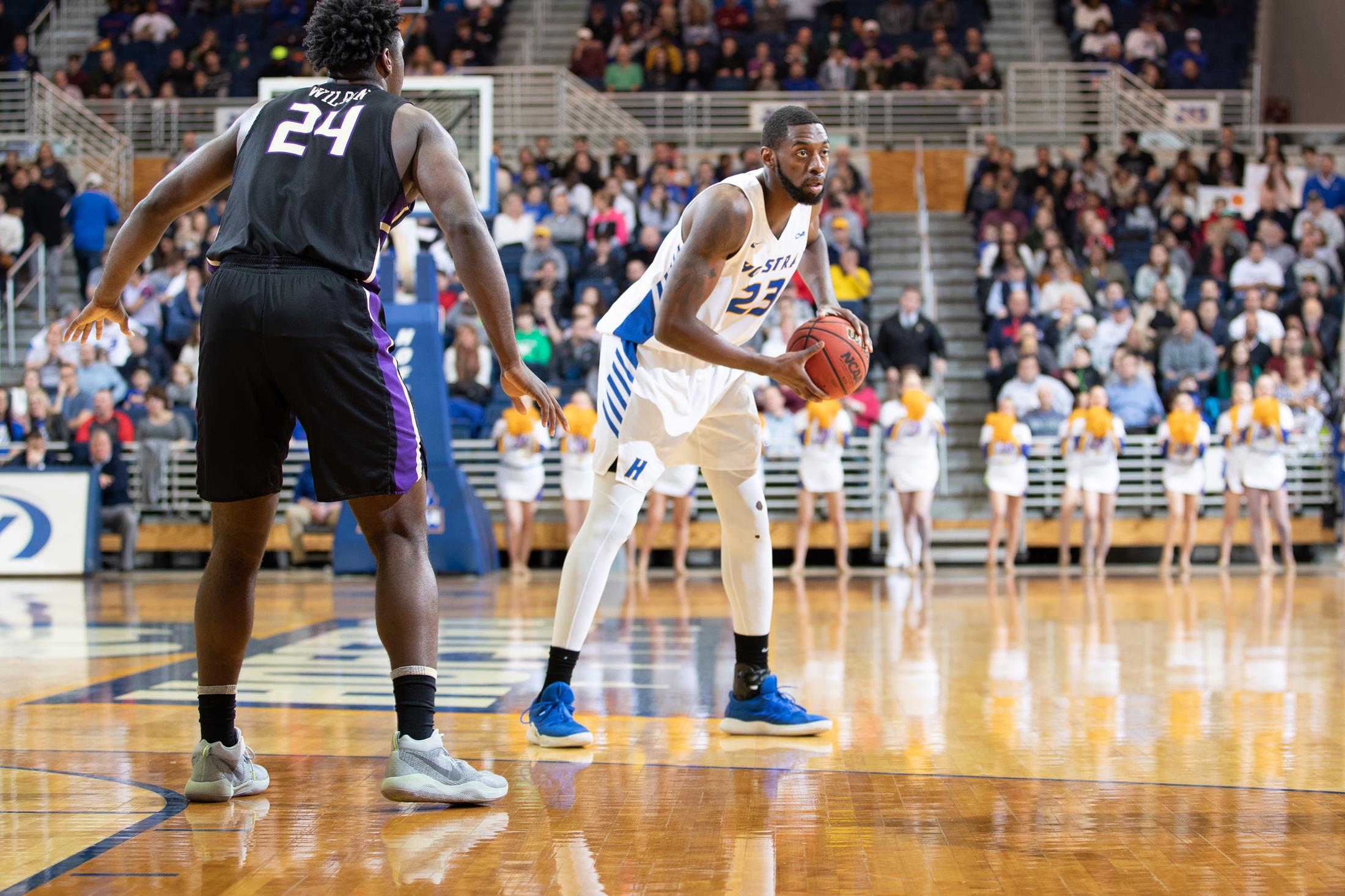 Jacquil Taylor - Men's Basketball - Hofstra University Athletics