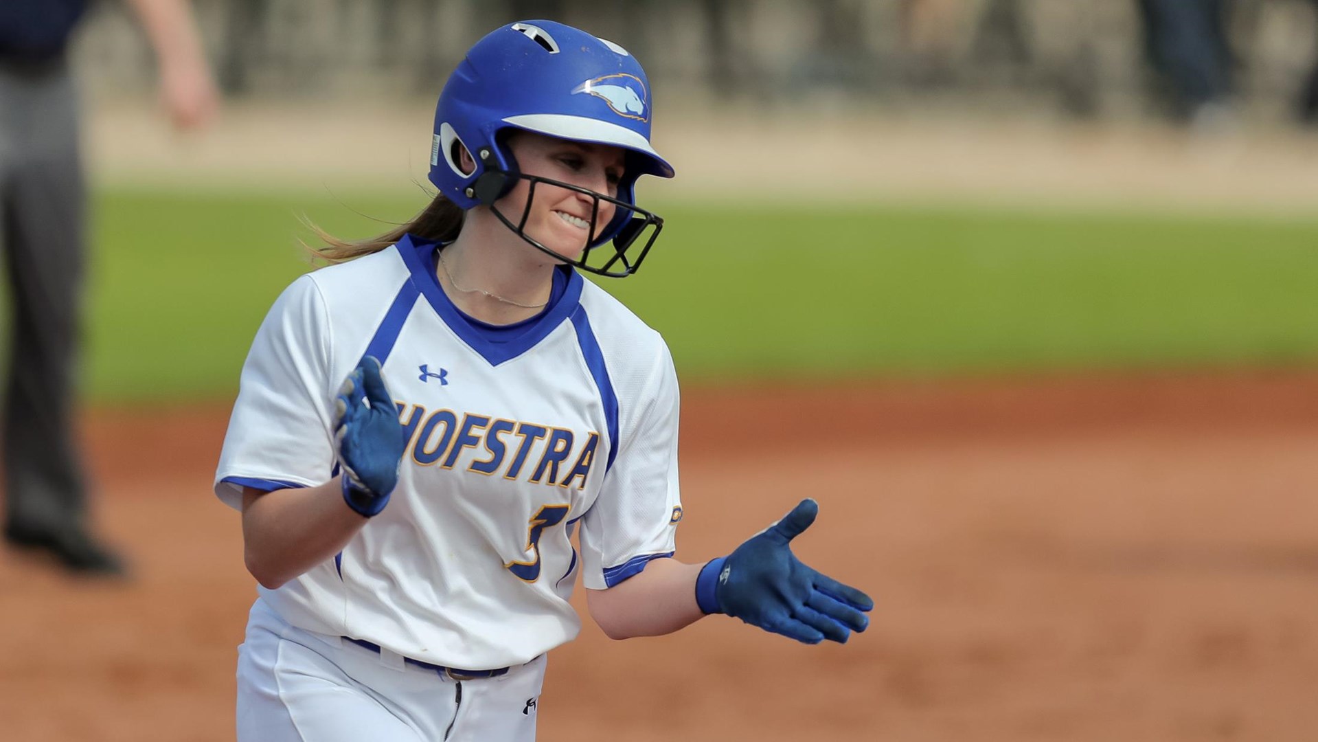 Lydia Witkowski - Softball - Hofstra University Athletics