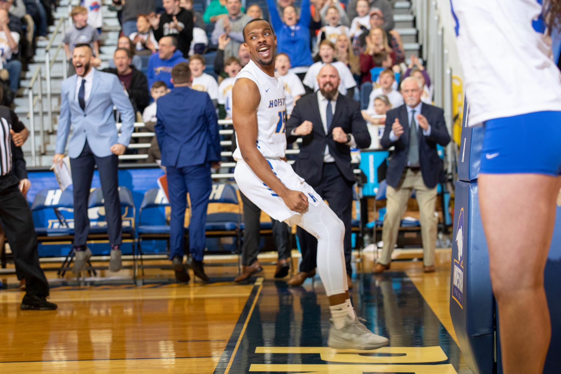 Stafford Trueheart - Men's Basketball - Hofstra University Athletics