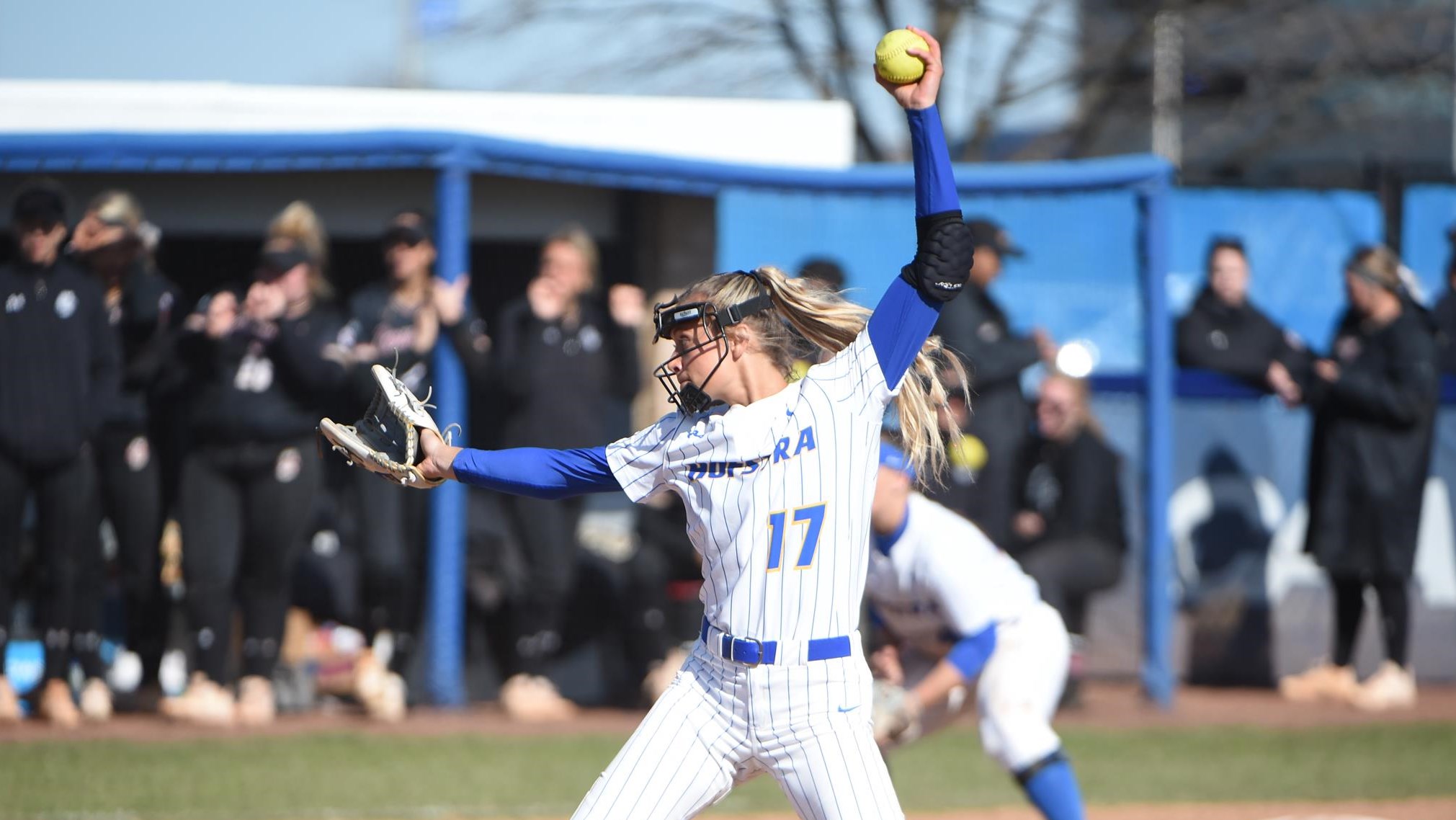 Julia Apsel - Softball - Hofstra University Athletics