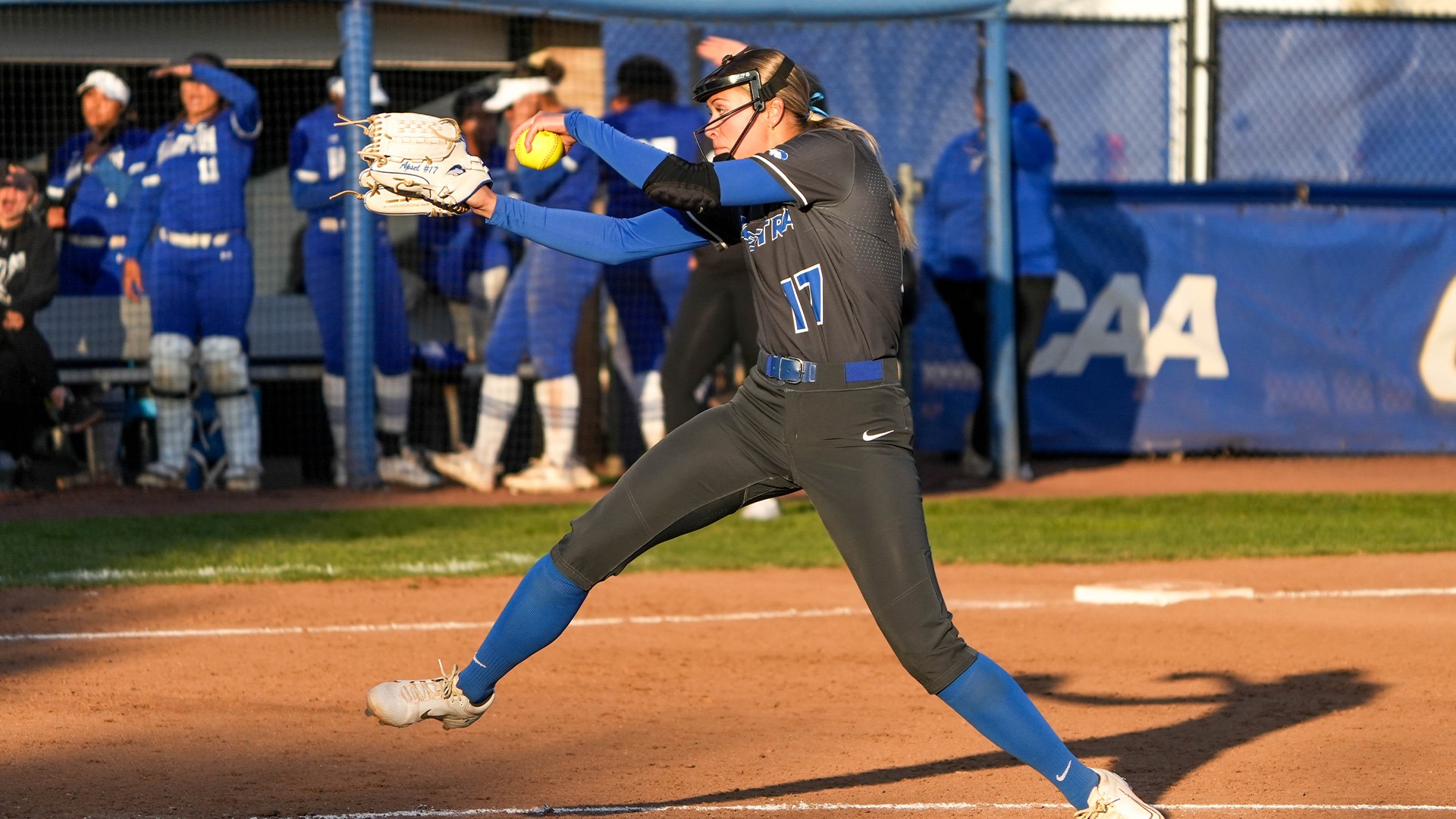 Julia Apsel - Softball - Hofstra University Athletics