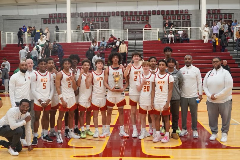 Mario Mays Named Head Boys' Hoops Coach - Holy Innocents' Episcopal School