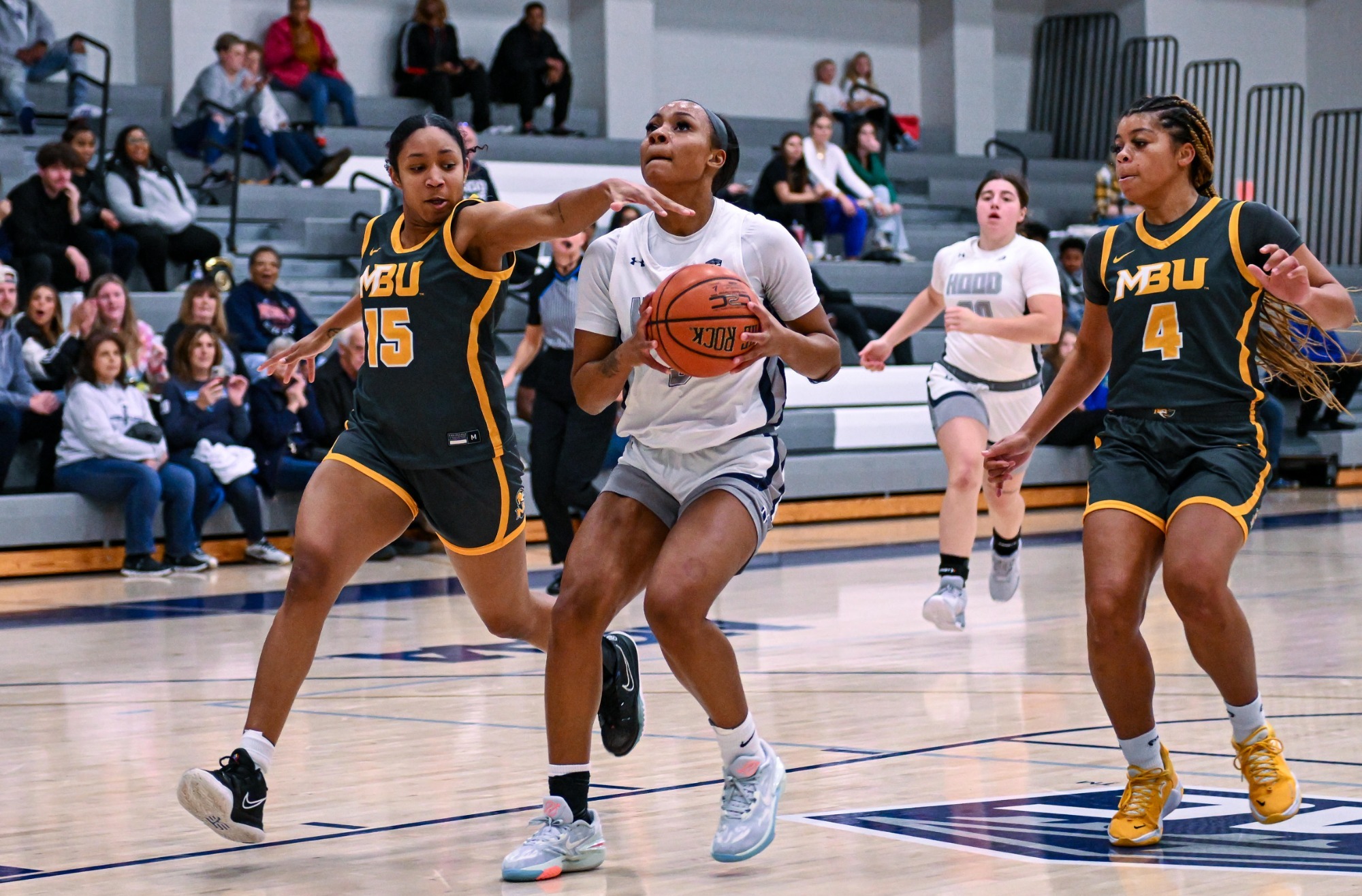 Women’s basketball comes up short against Messiah - Hood College