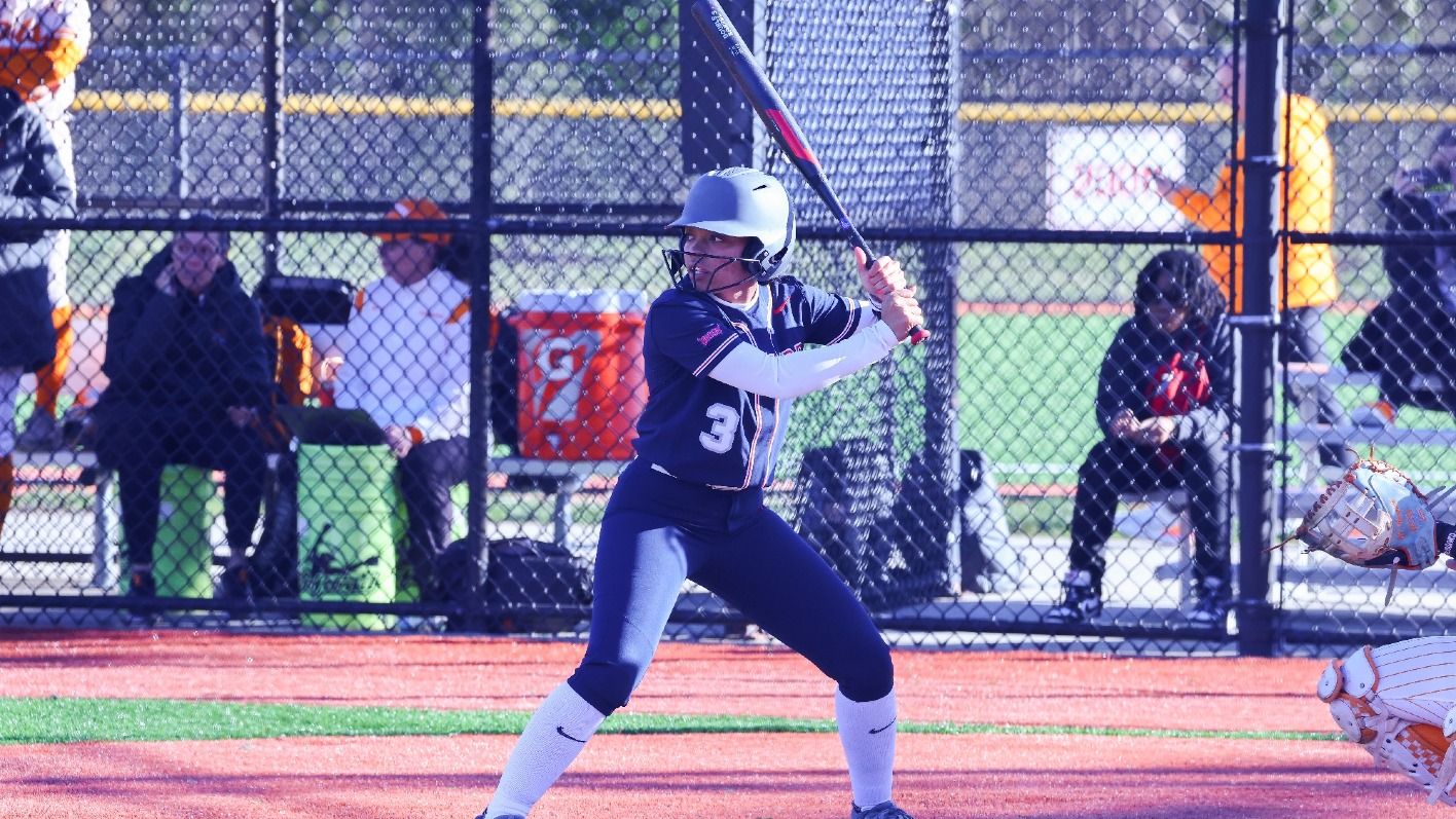 Bianca Worthy - Softball - Howard University Athletics