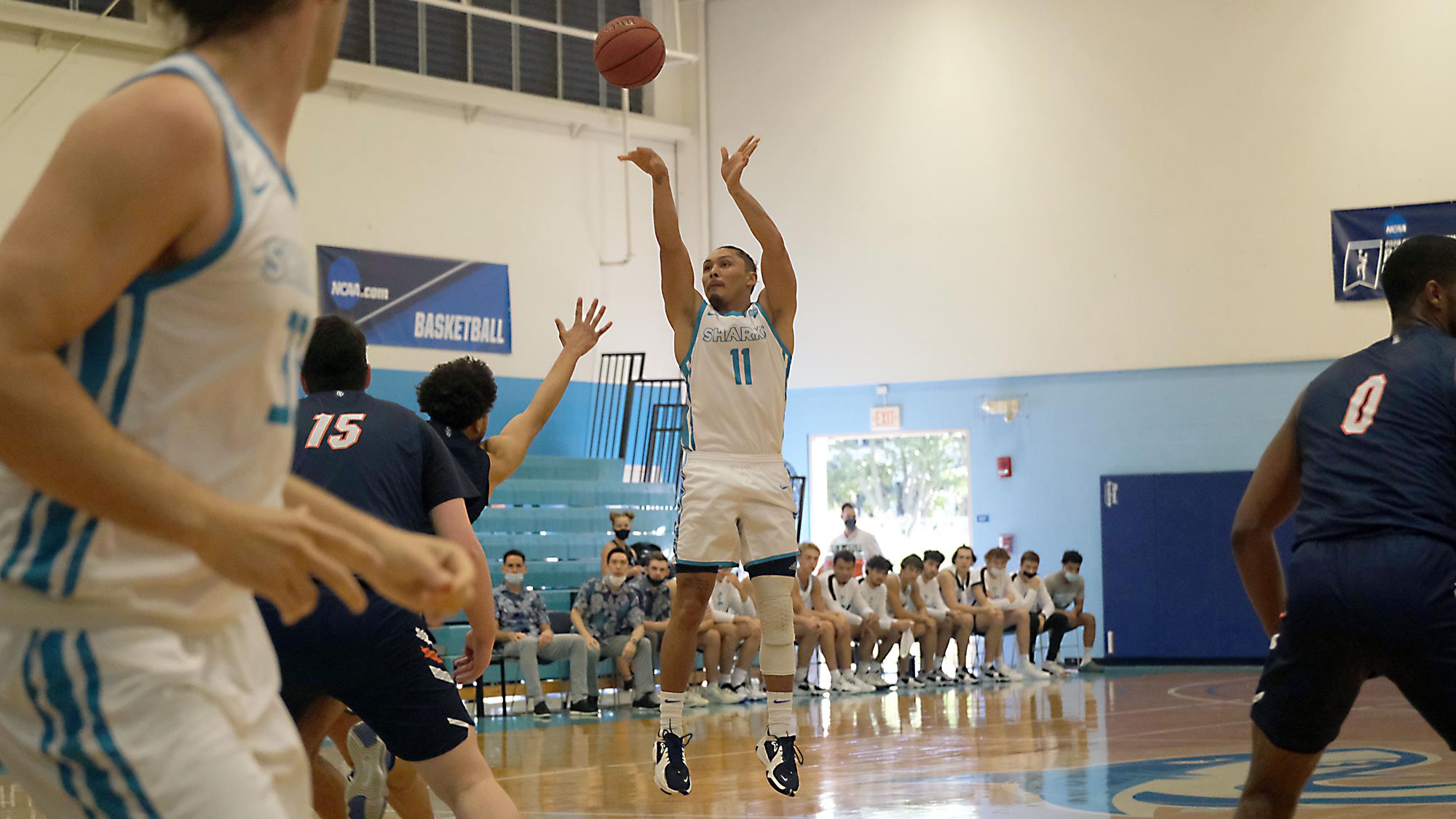 Elijah Martinez - 2022-23 - Men's Basketball - Hawaii Pacific ...