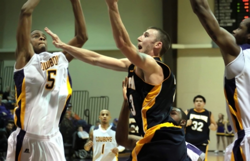 Brandon Irwin - Men's Basketball - Howard Payne University Athletics