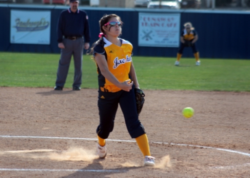 Kayla Castillo - Softball - Howard Payne University Athletics