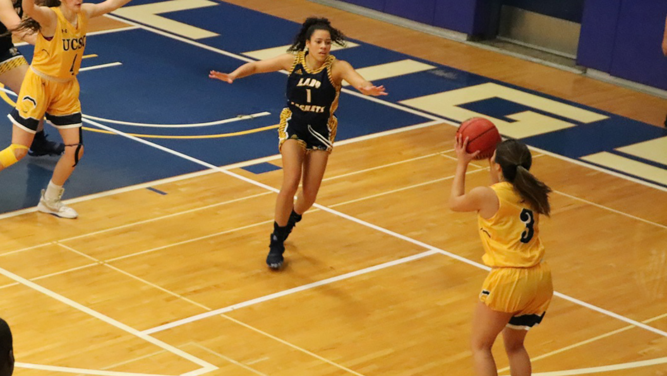 Chelsey Harris - Women's Basketball - Howard Payne University Athletics