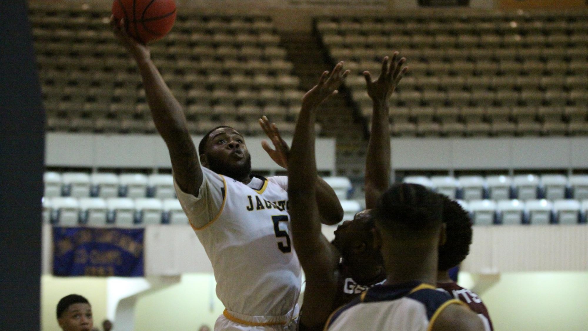 Tyrell Thompson - Men's Basketball - Howard Payne University Athletics