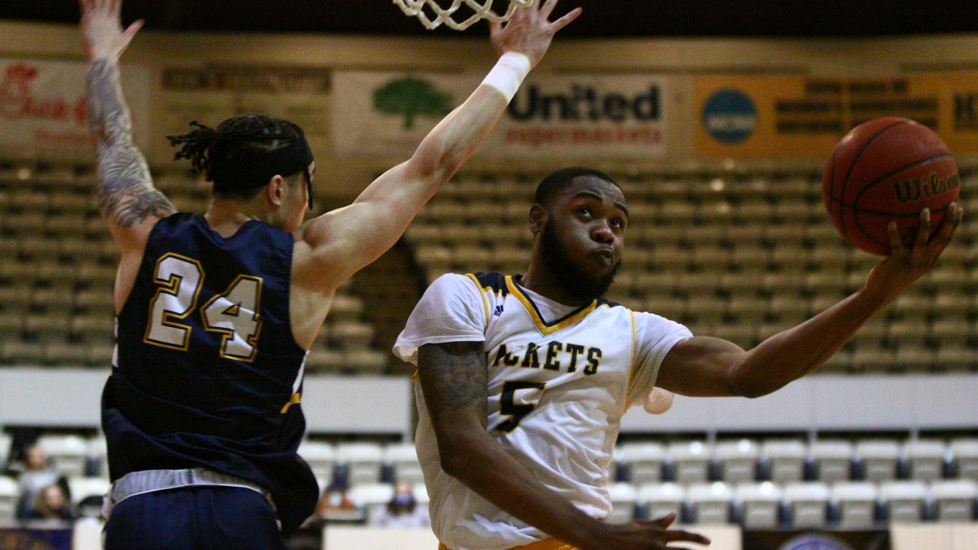 Tyrell Thompson - Men's Basketball - Howard Payne University Athletics