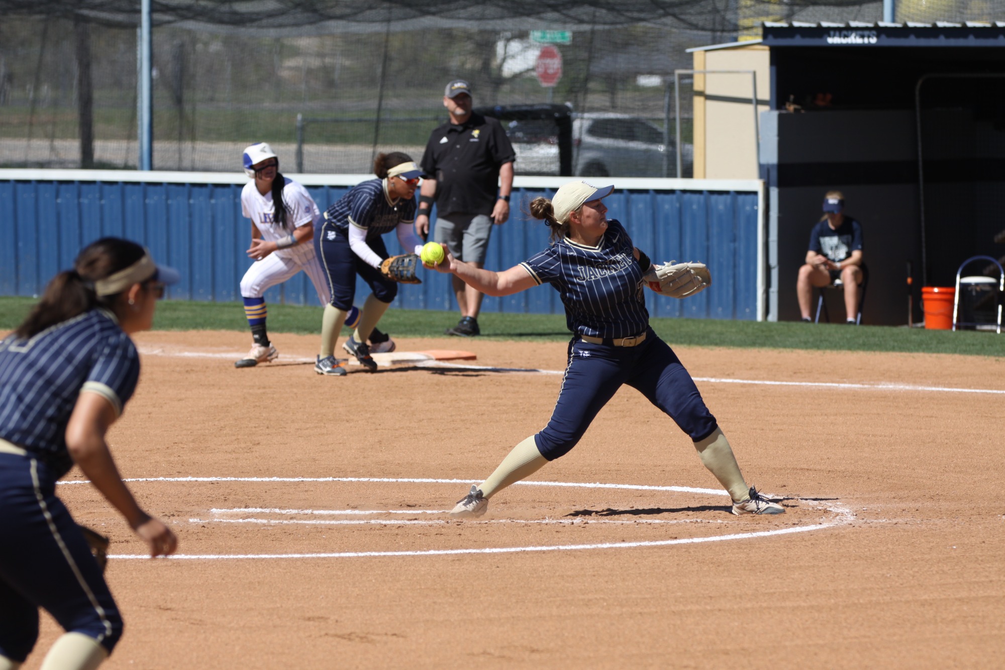 Lady Jackets Take CTX Finale 7-4/Series 2-1 - Howard Payne University ...