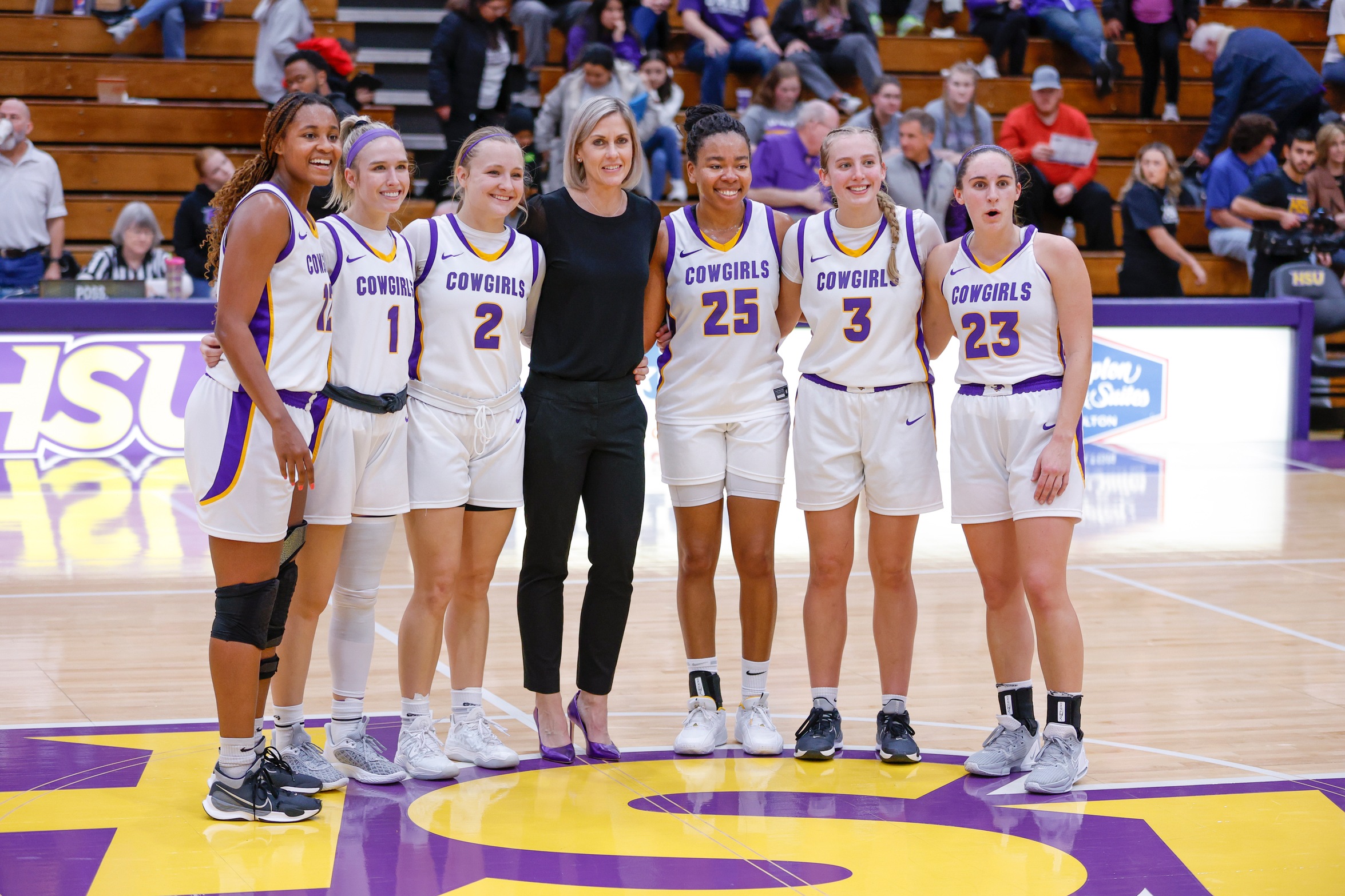 Cowgirls Beat UMHB On Senior Day - Hardin-Simmons University