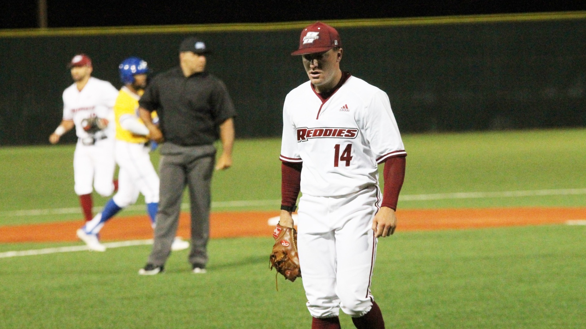 Baseball Outlasts Bisons for Doubleheader Split - Henderson State ...