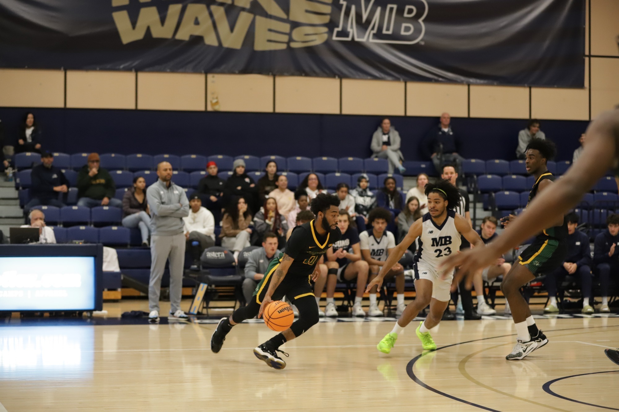 Malek Davis - Men's Basketball - Cal Poly Humboldt Athletics