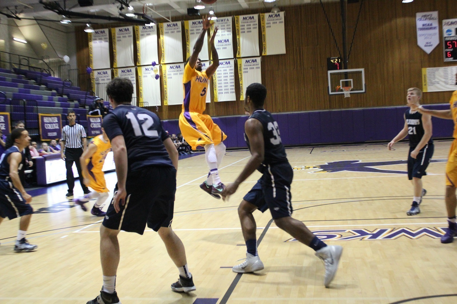 Frankie Drayton - 2013-14 - Men's Basketball - Hunter College Athletics