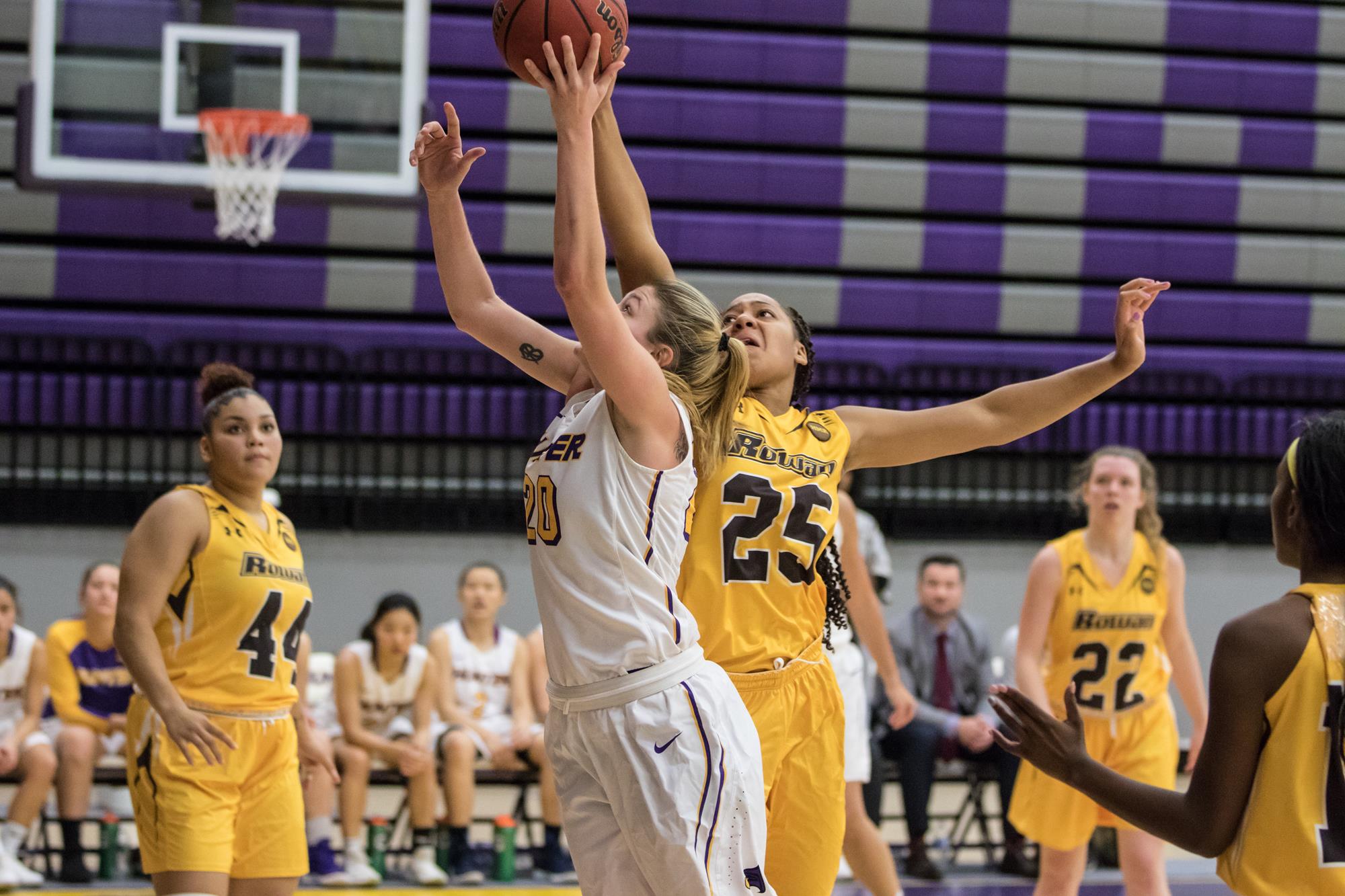 Maya Thompson - 2021-22 - Women's Basketball - Hunter College Athletics