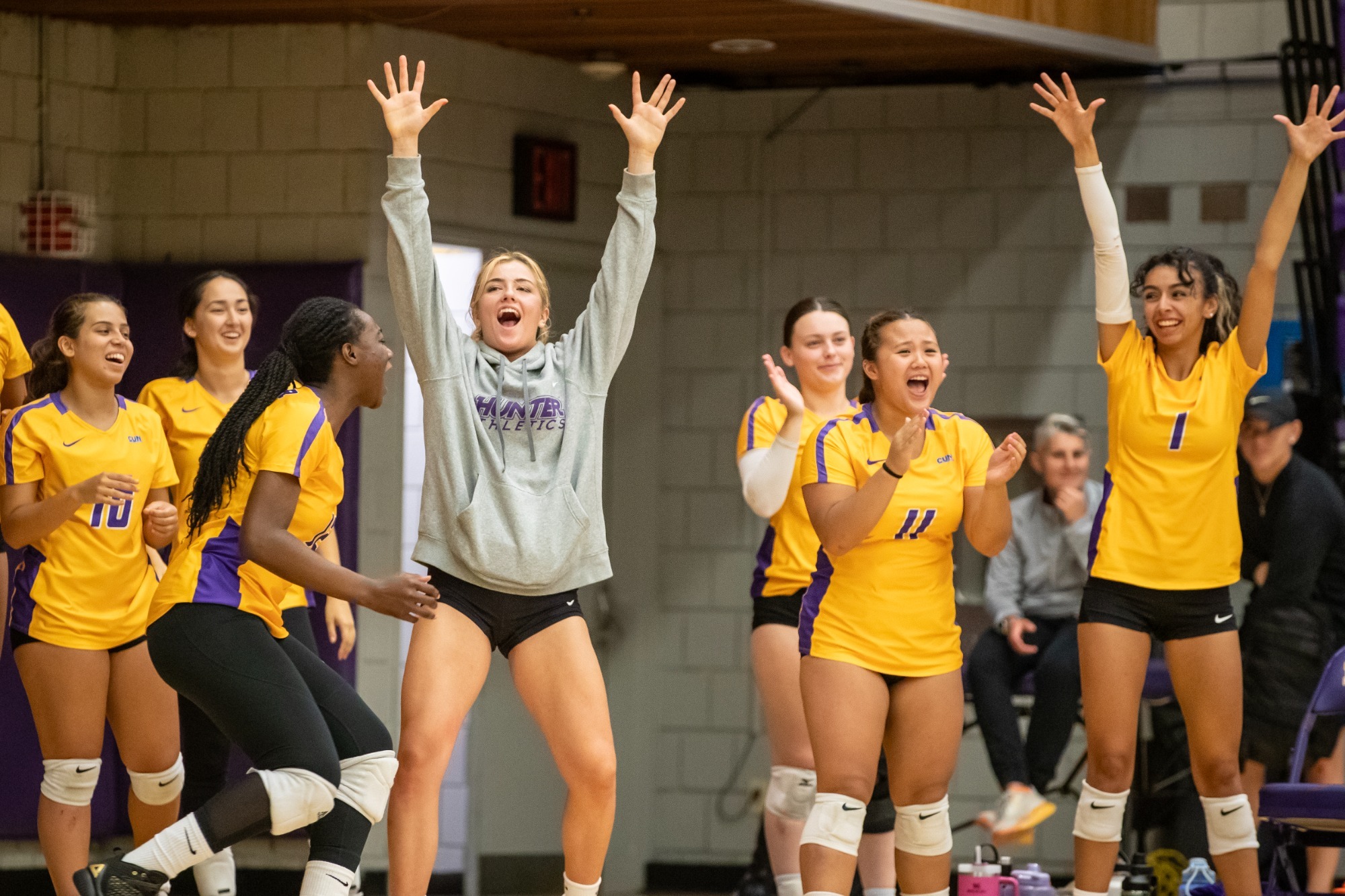 Hunter improves to 9-1 on the season with a 3-0 weekend at Western ...