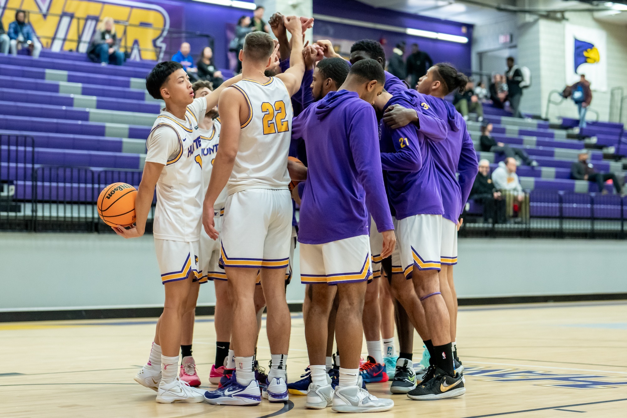 Hunter Stopped by Baruch, 98-70 - Hunter College Athletics