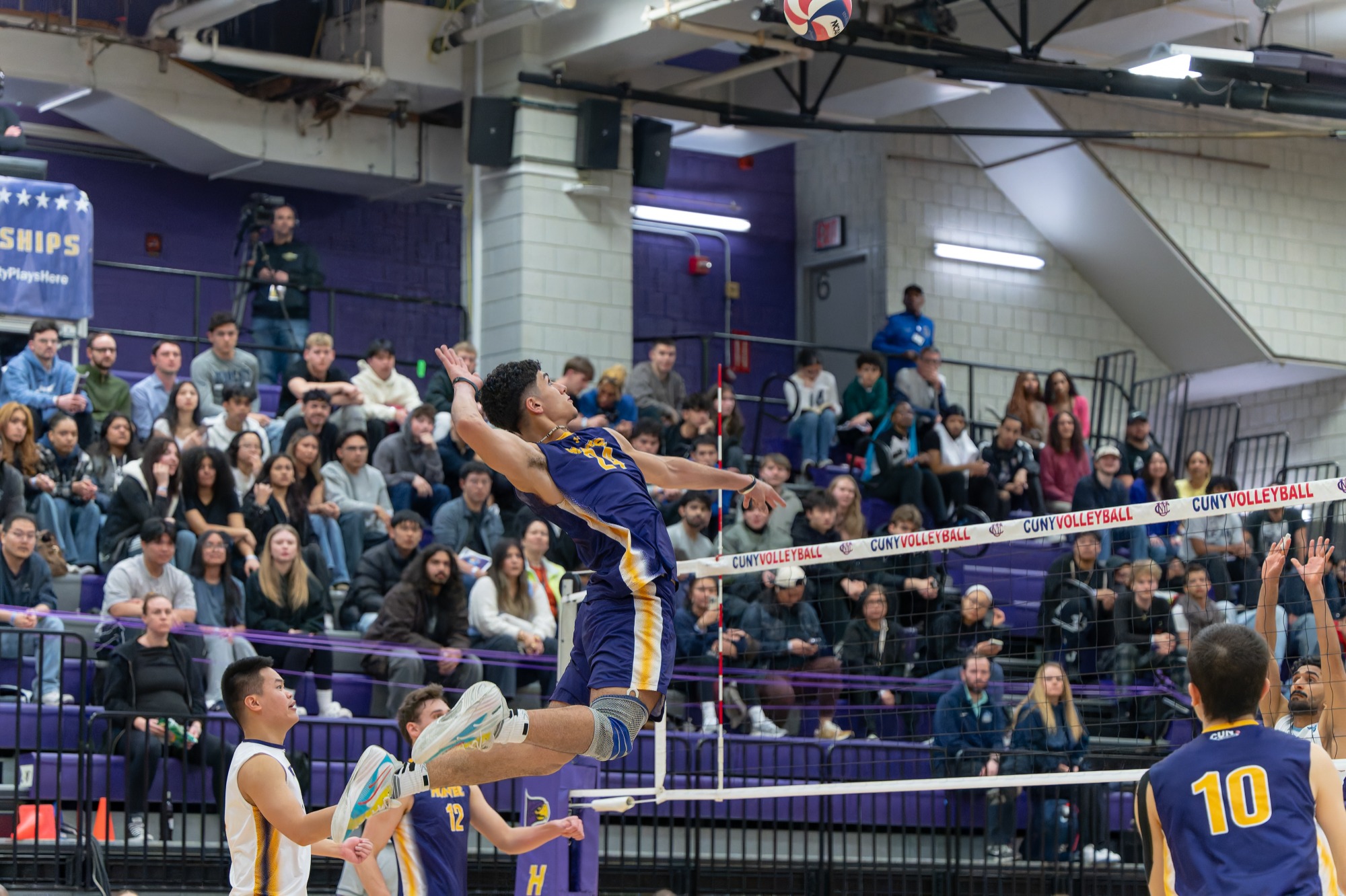 Hunter College Honors Athletes at 2024–25 Awards Banquet - Hunter ...