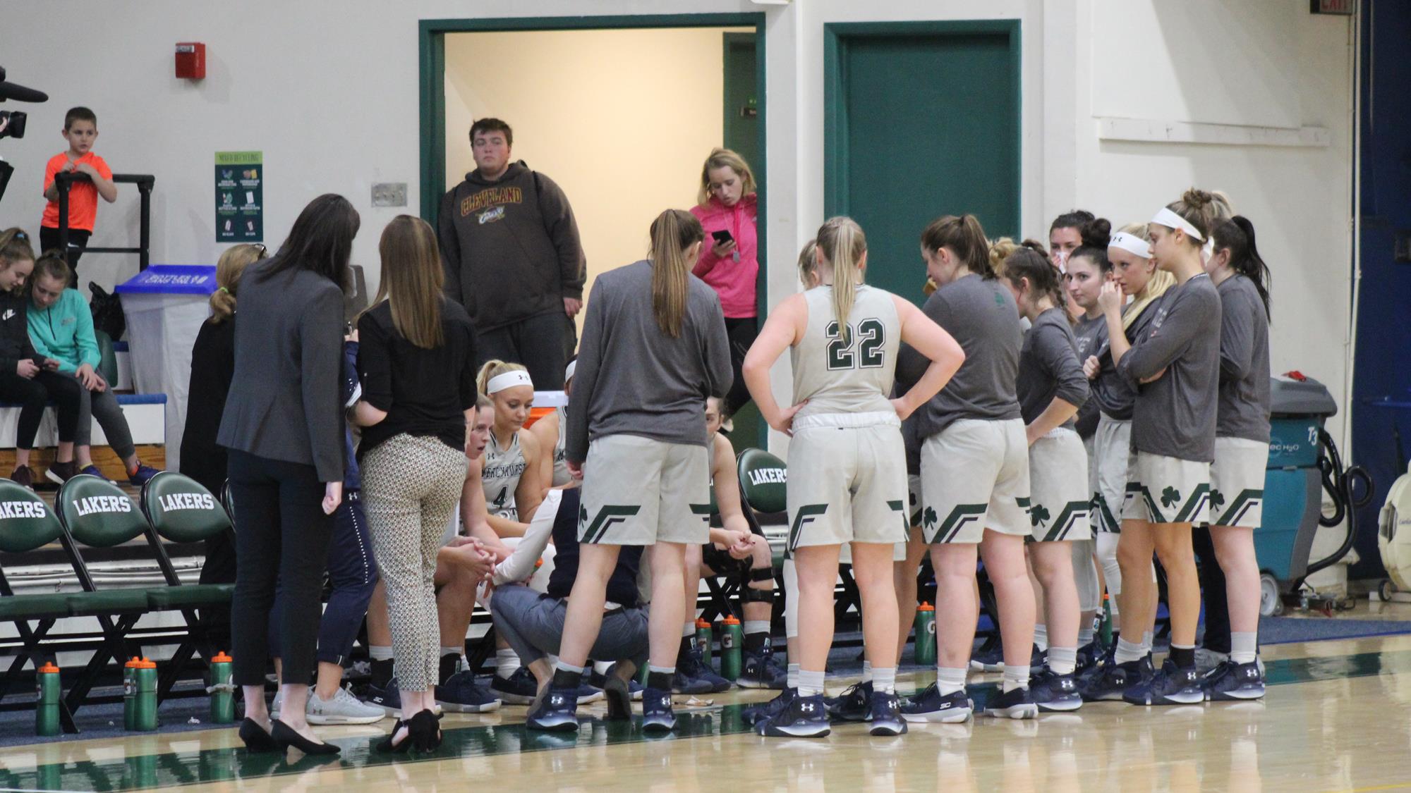 Women's Basketball Looks to Build on Saturday's Win Against Edinboro ...